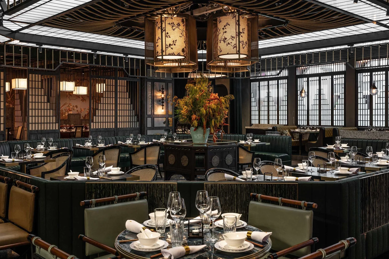 Mott 32 Opens at Marina Bay Sands — Design Anthology