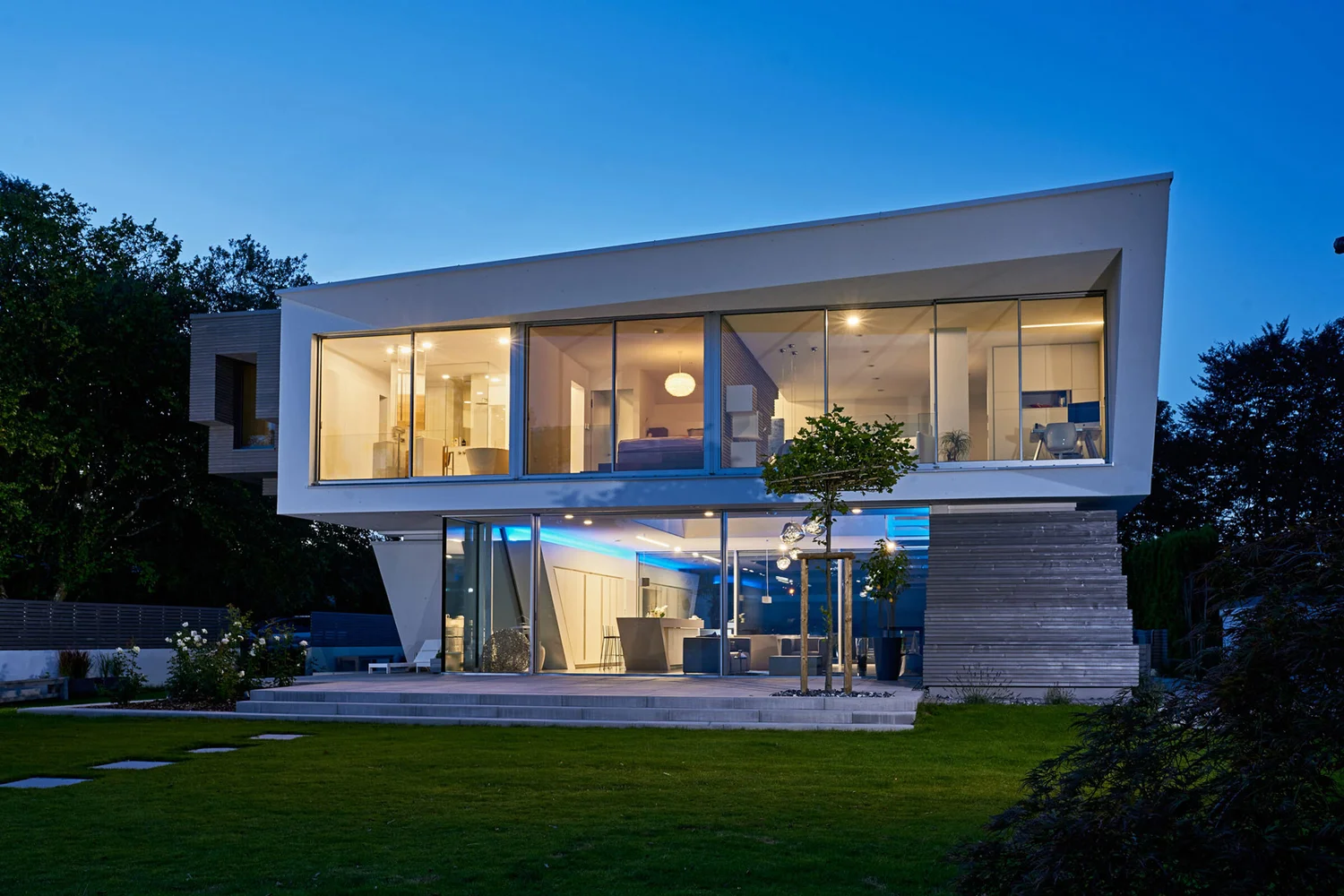 Luxury houses windows security by JS Aluminium — Design Anthology