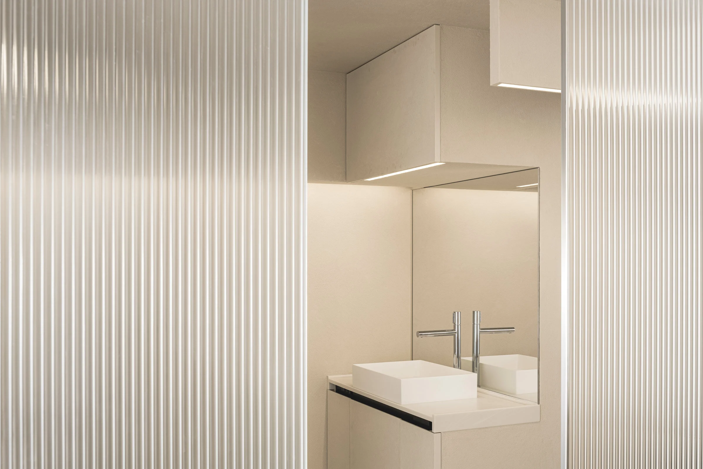 Tokyo Home - Japanese Interior Design - Contemporary modern ...