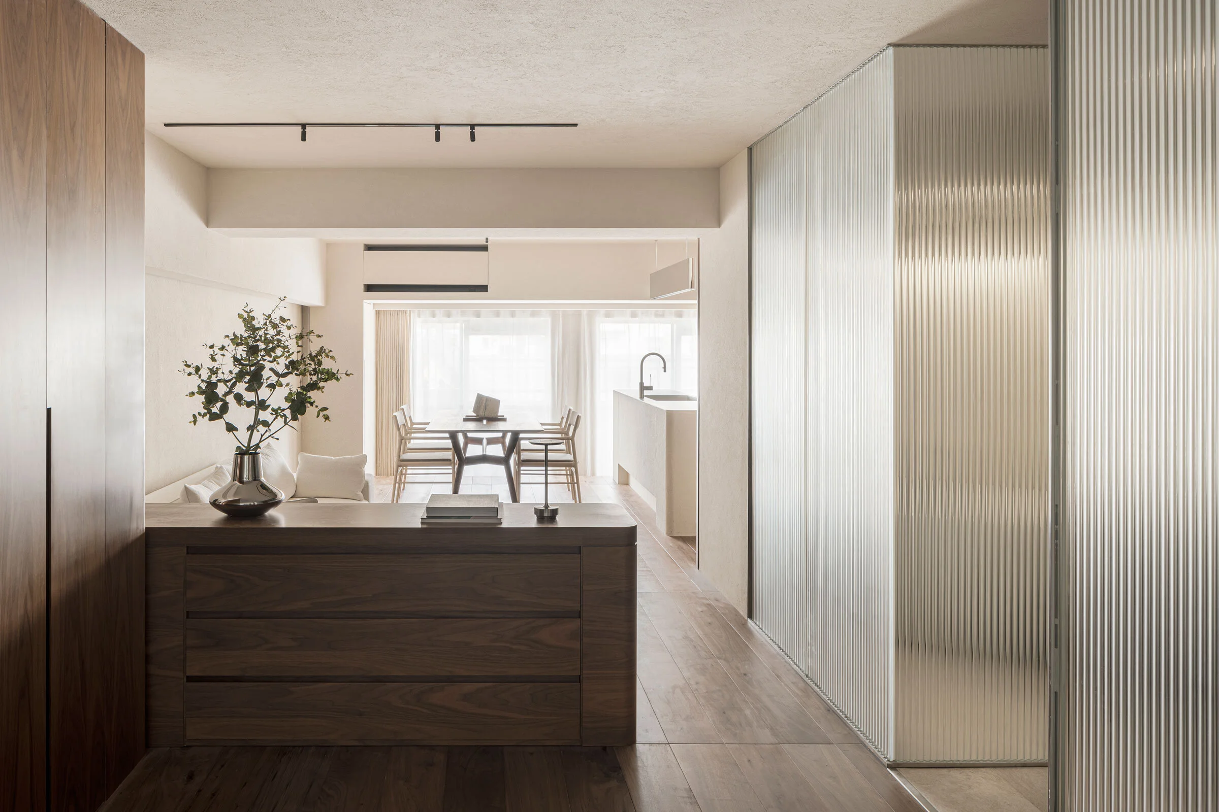 Tokyo Home - Japanese Interior Design - Contemporary modern ...