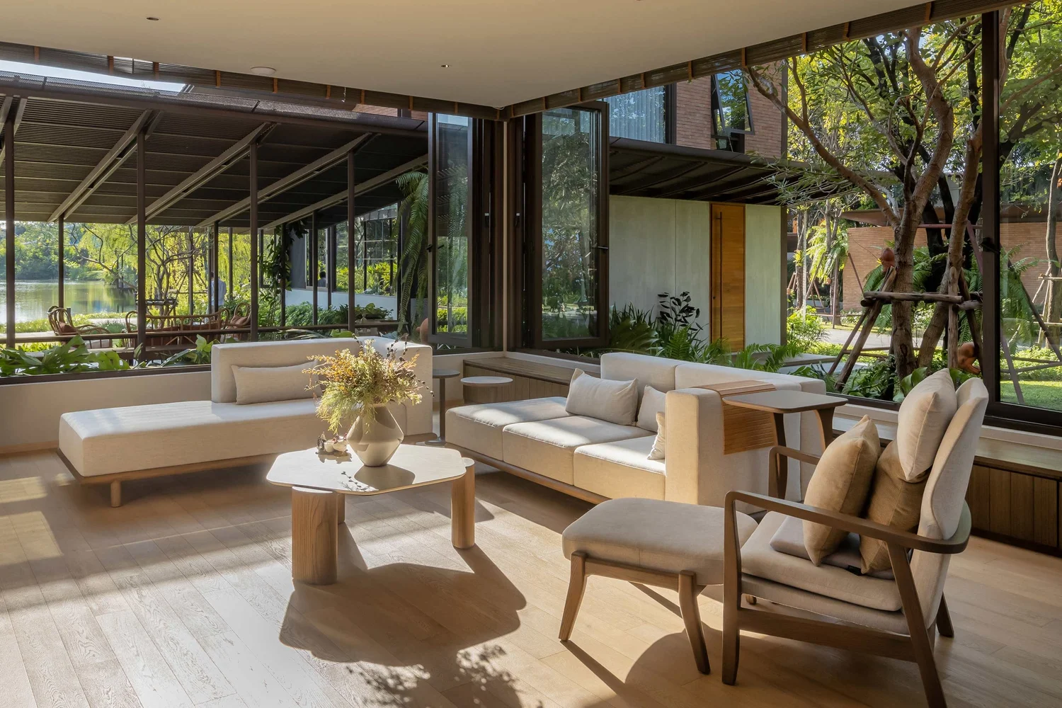 The Bangkok Home That Brought a Childhood Seaside Memory to Life ...