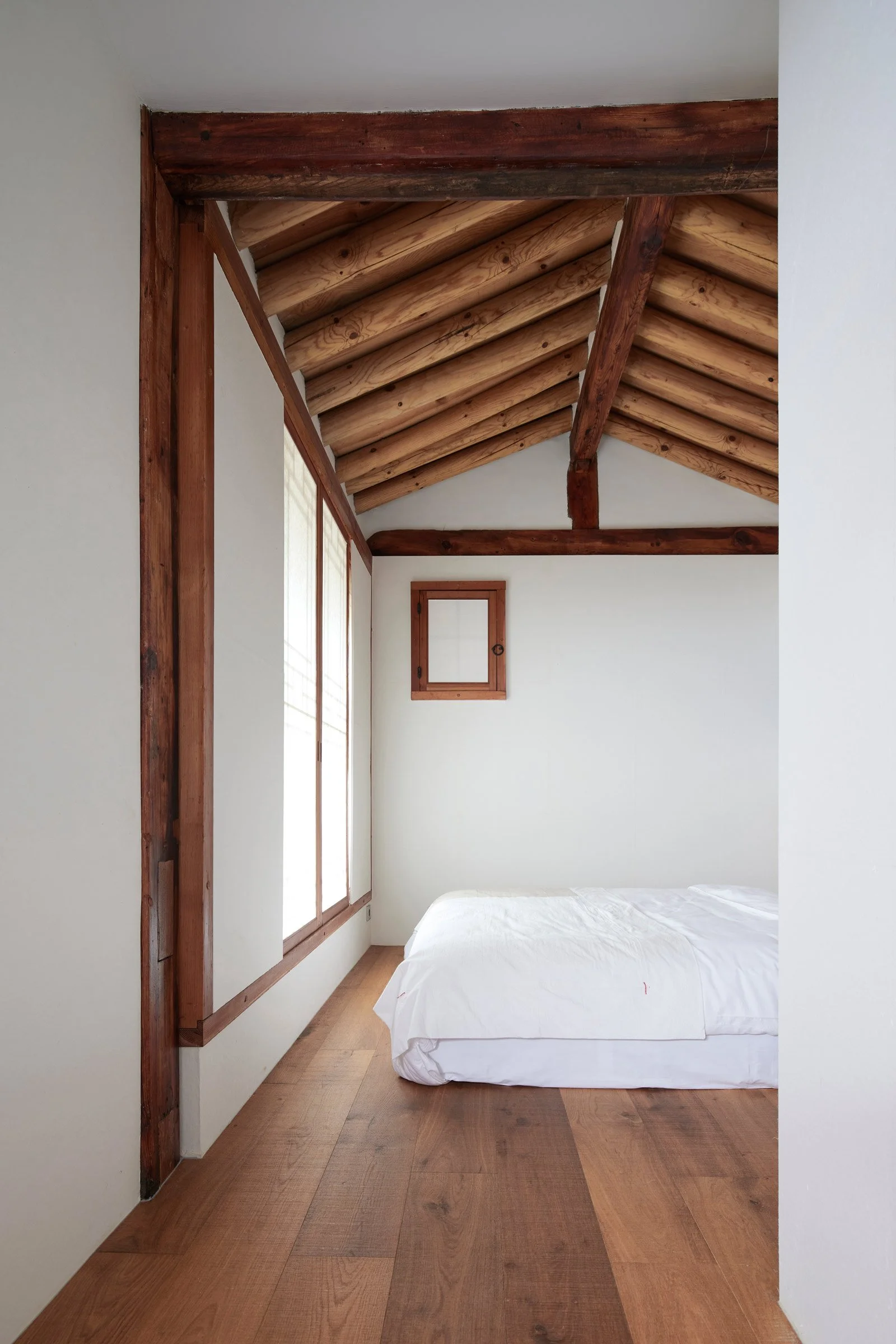 A Modern Hanok Hotel in the Heart of Seoul — Design Anthology