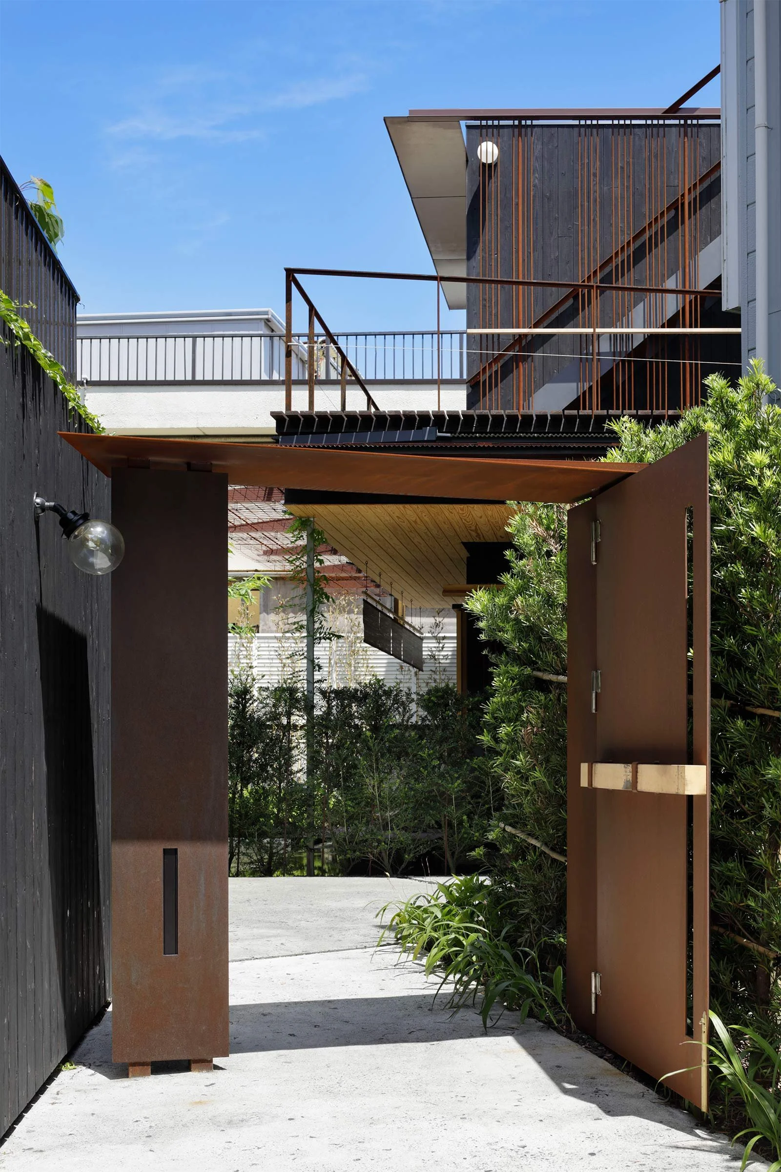 Japanese Boutique Hotel - Kamakura Ryokan by Ryohei Tanaka, G-Architect ...
