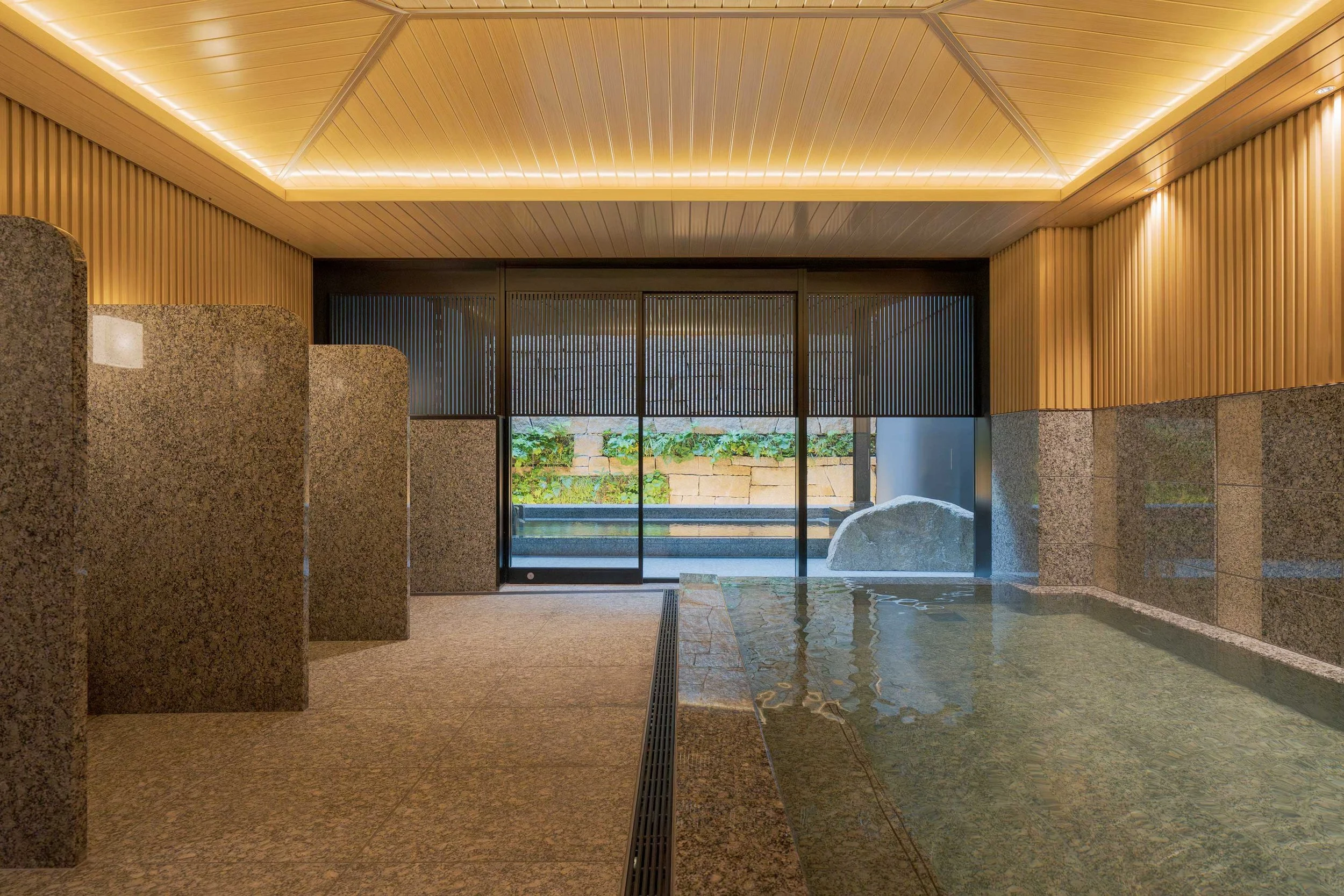 Inside Banyan Tree’s First Japan Hotel, Perched atop Kyoto’s ...