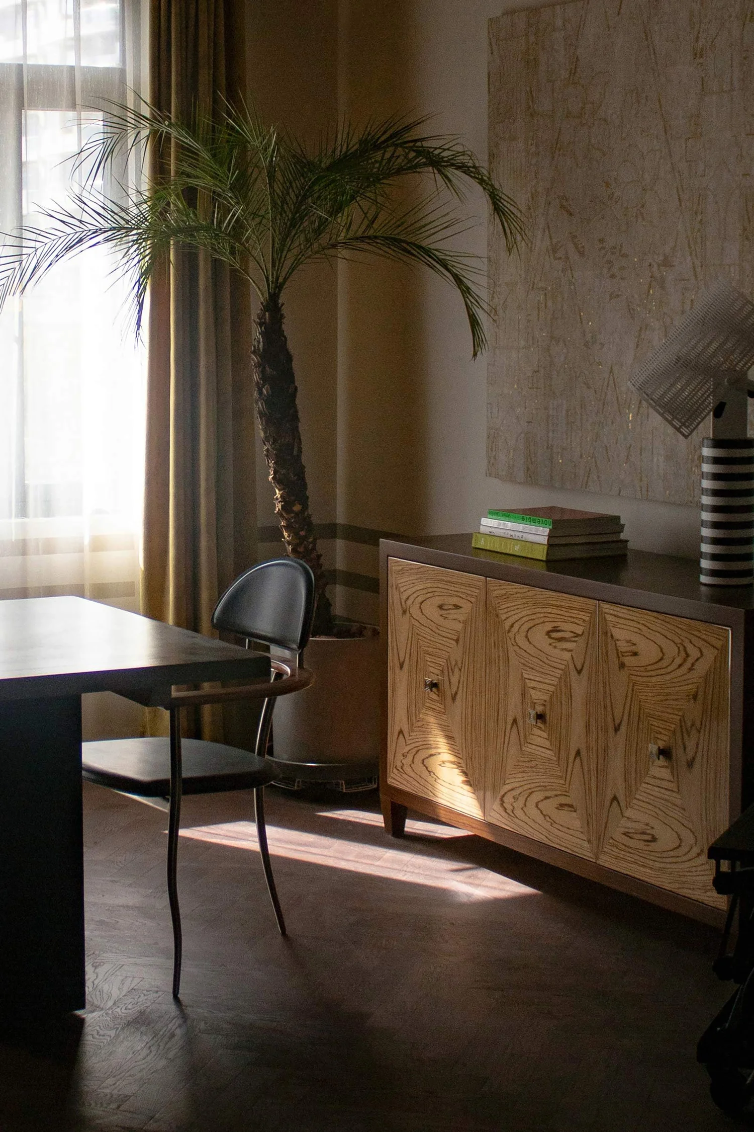 A Heritage Apartment Becomes an Open and Functional Sanctuary — Design ...