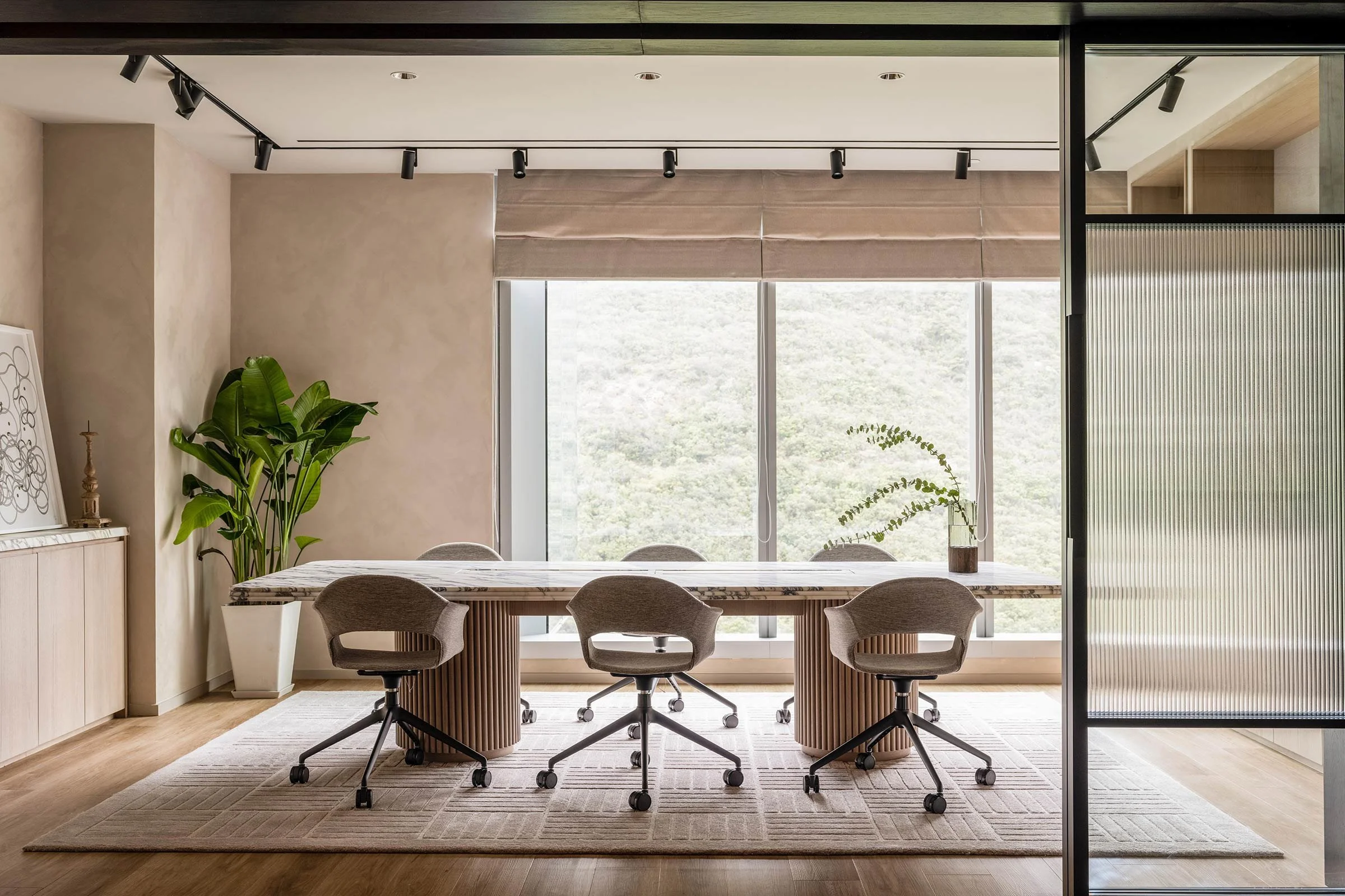 An Intimate, Multi-Generational Office — Design Anthology