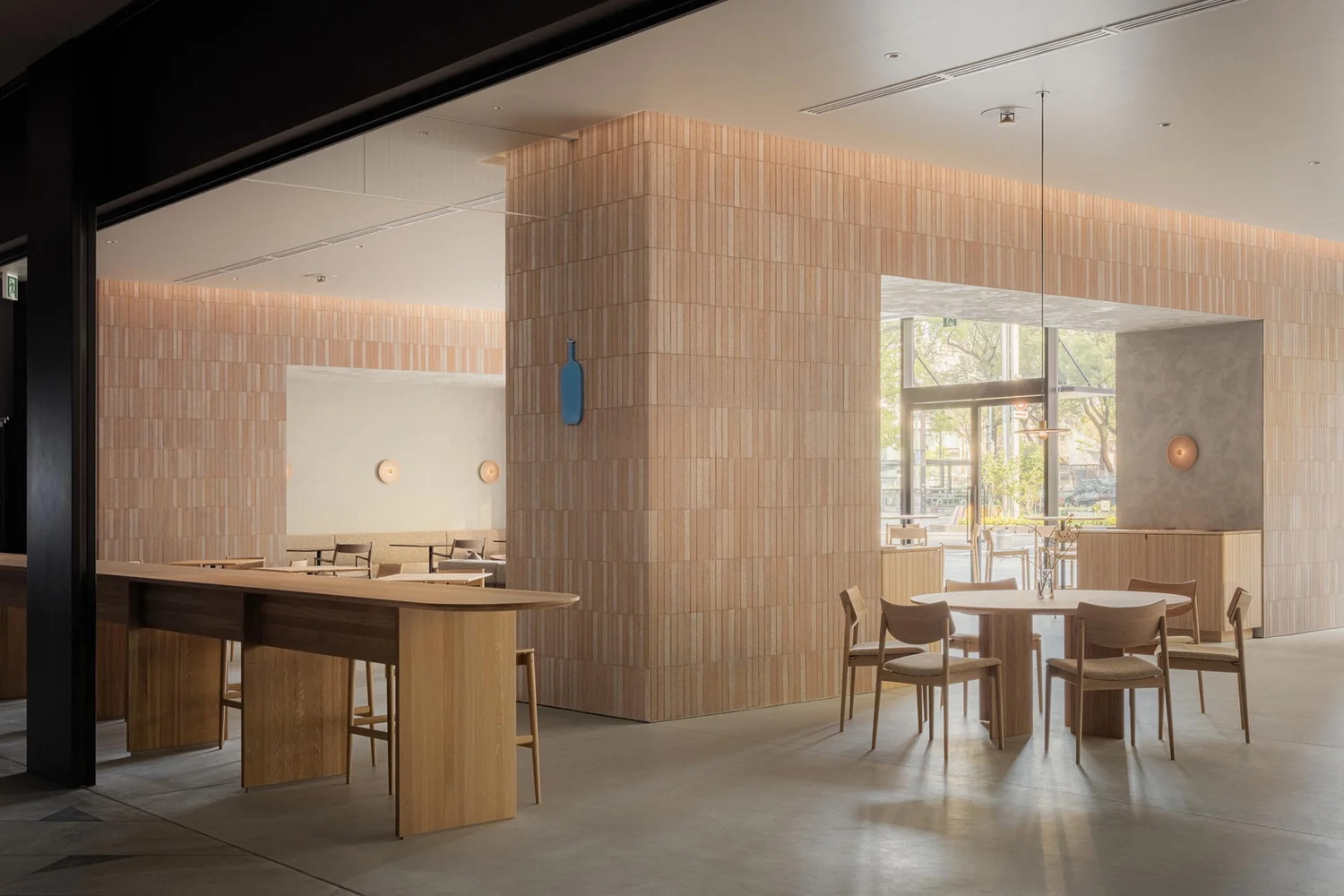 An Architectural-Style Blue Bottle Café by Keiji Ashizawa Design ...