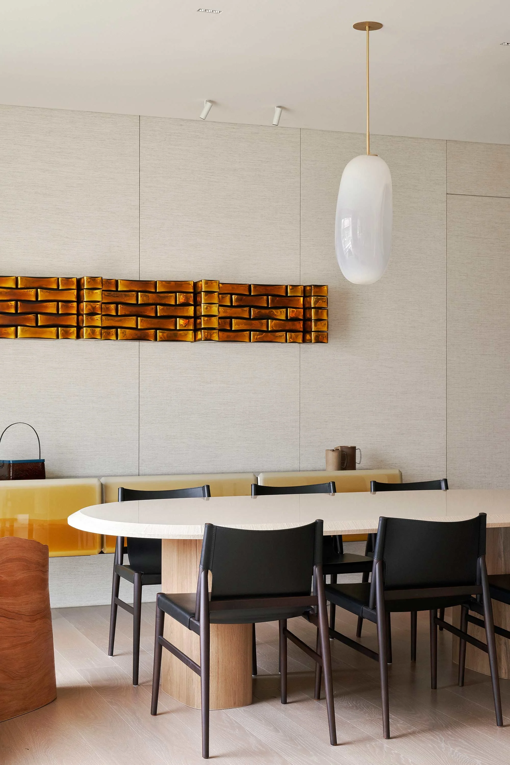 A Seoul City Apartment that Evokes Nature — Design Anthology