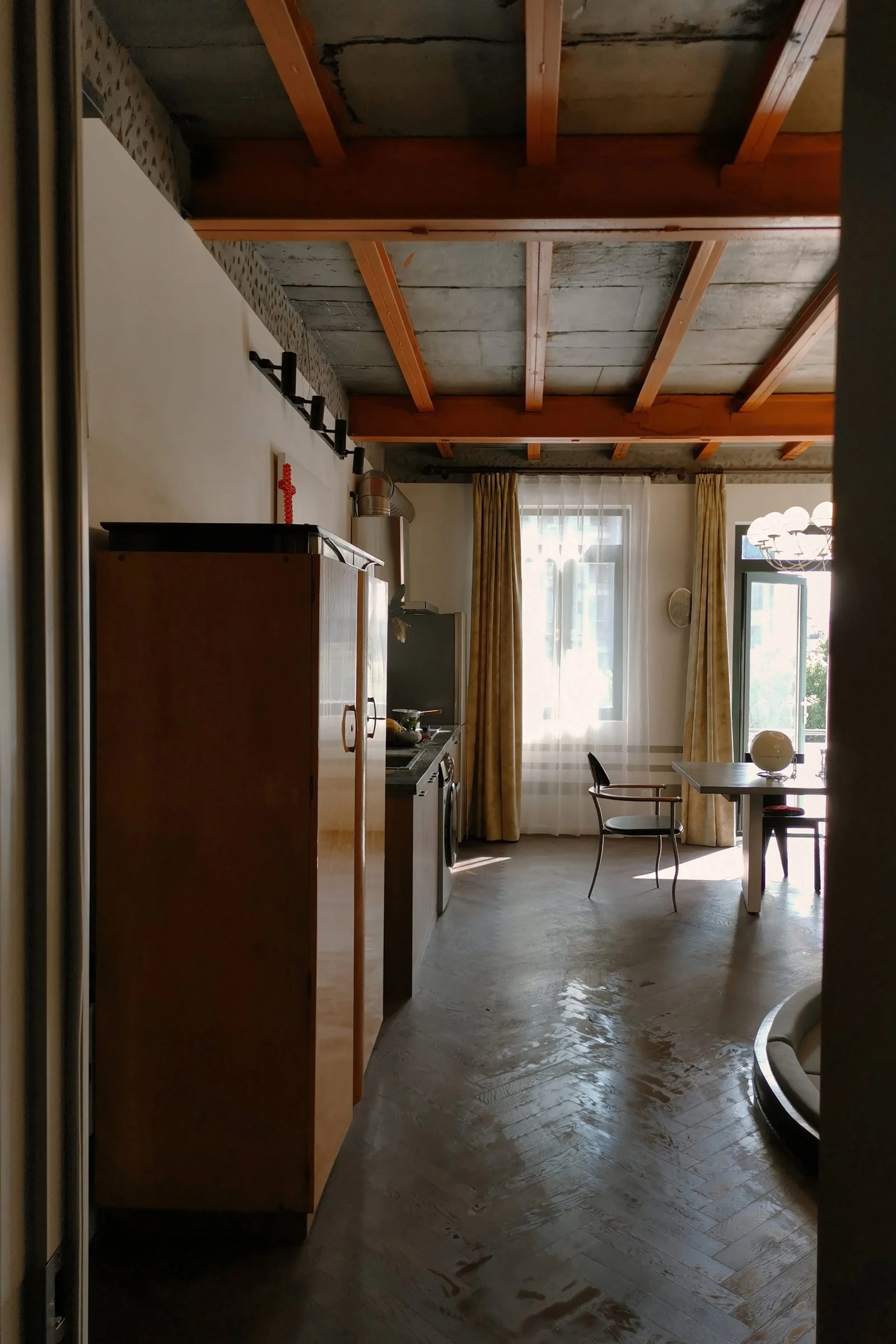 A Heritage Apartment Becomes an Open and Functional Sanctuary — Design ...