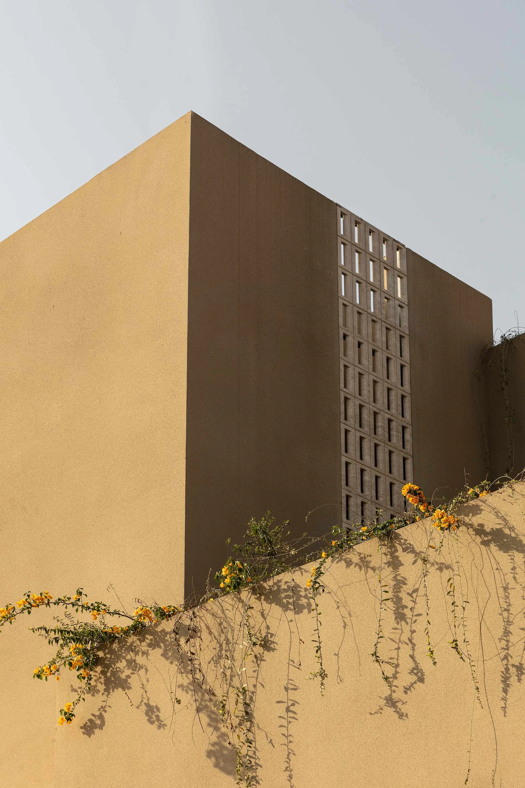 A Modernist Monolith Opens to Reveal a Luxury Sanctuary — Design Anthology