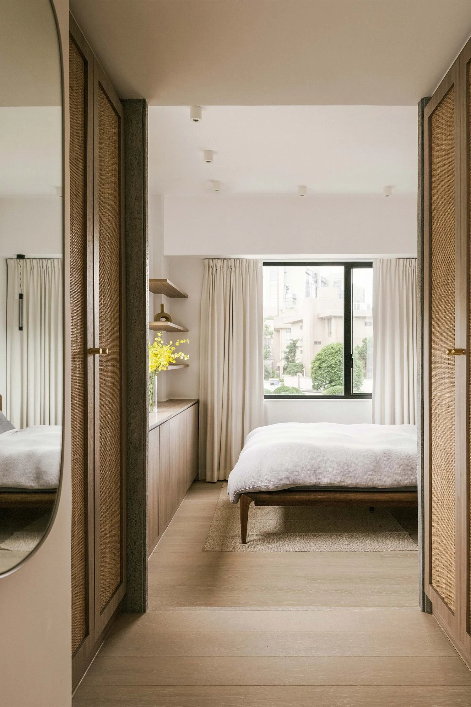 A Tranquil Apartment on The Peak in Hong Kong — Design Anthology