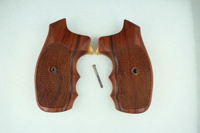 Worldwide Handgun Grips - Colt handgun grips