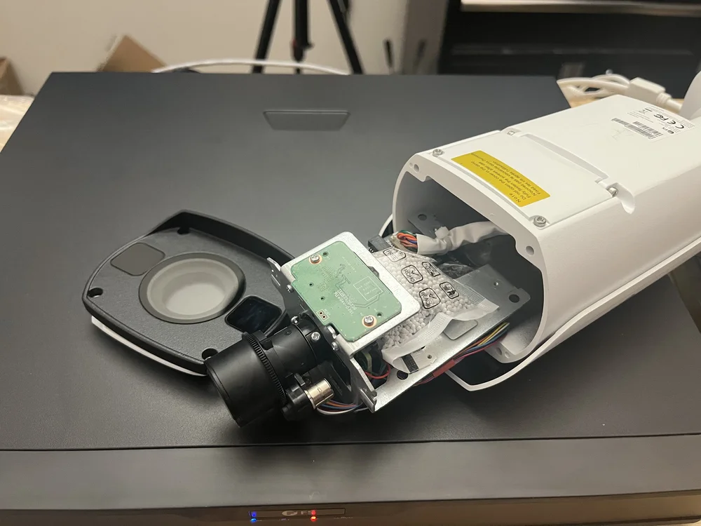 factory-reset-fs-ip-poe-camera-ipc-304-8m-b-if-the-access-hatch-is