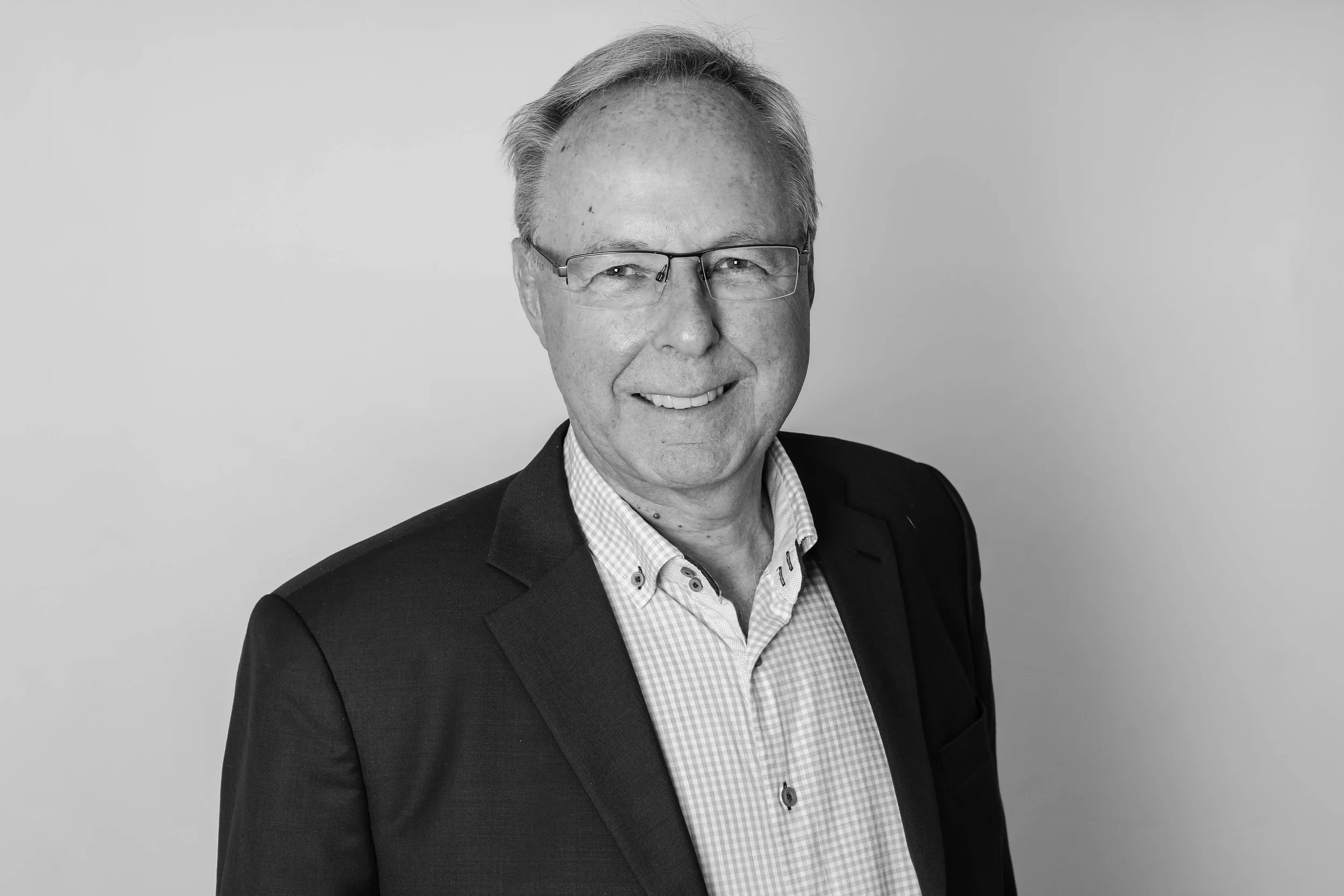 Corporate photography Reading | Studio portraits with Ed — Tina Cleary ...