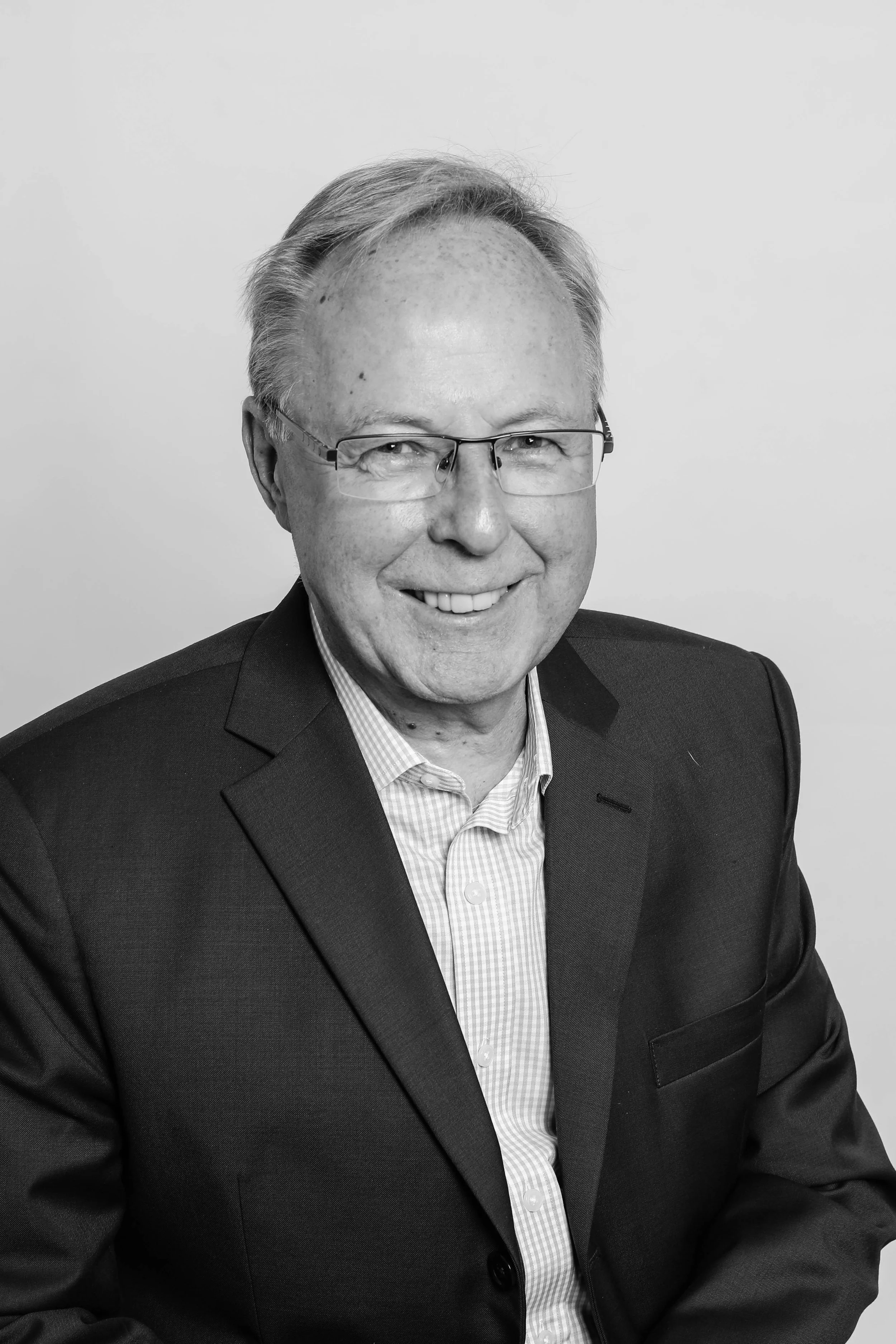 Corporate photography Reading | Studio portraits with Ed — Tina Cleary ...