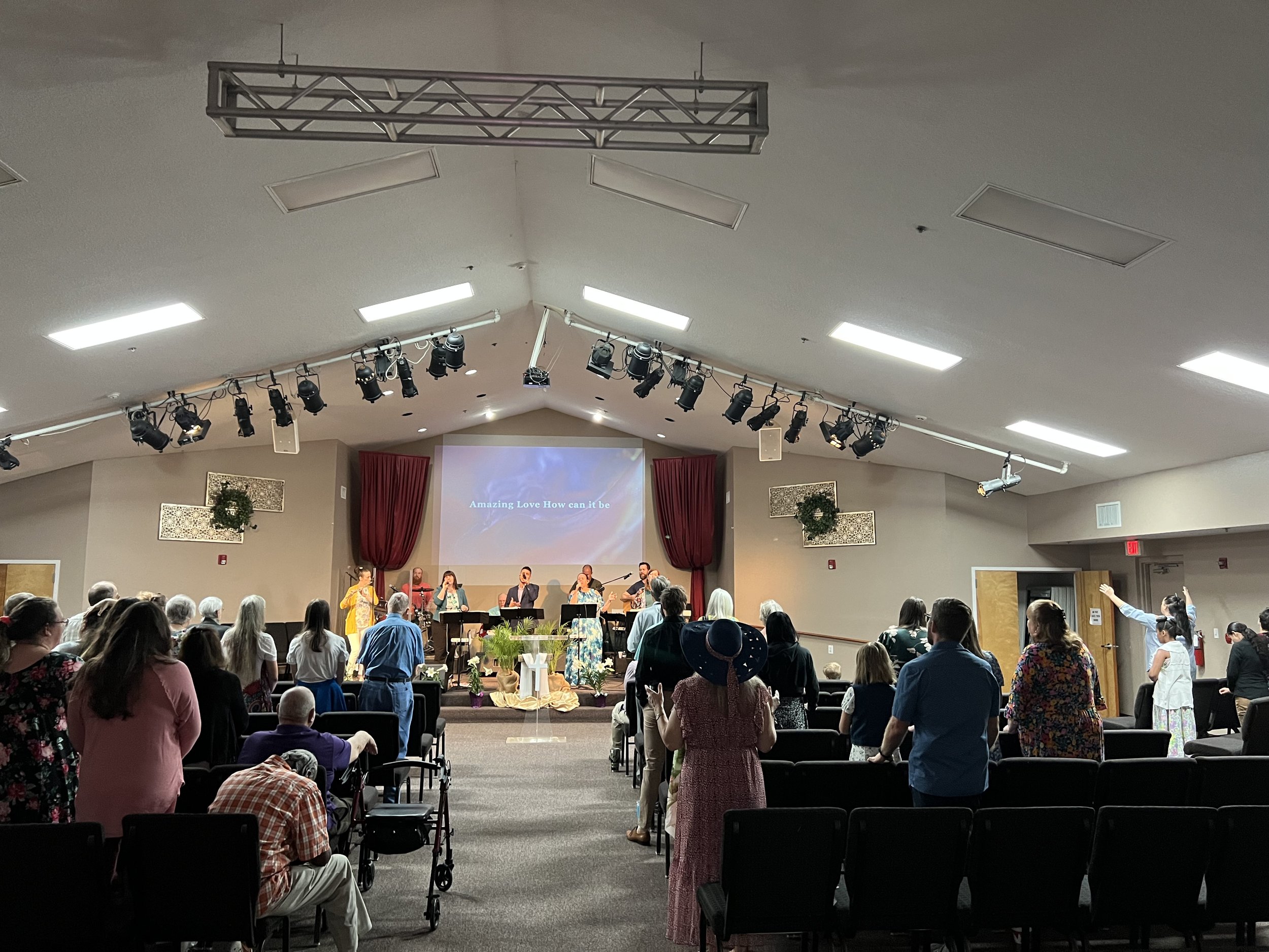 Friends Community Church