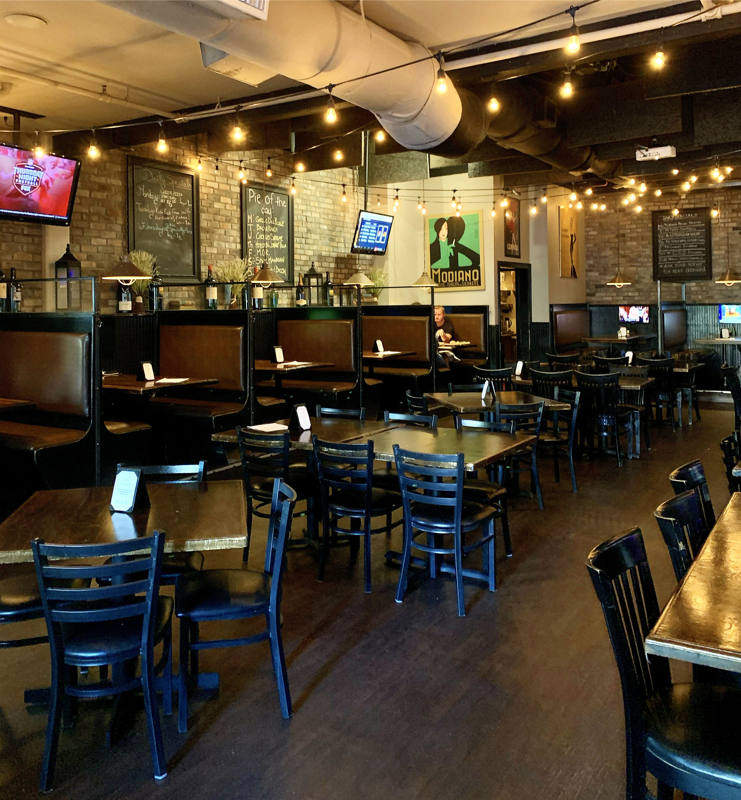 New York Pizza | Smyrna Italian Restaurant | Zucca Bar & Pizzeria