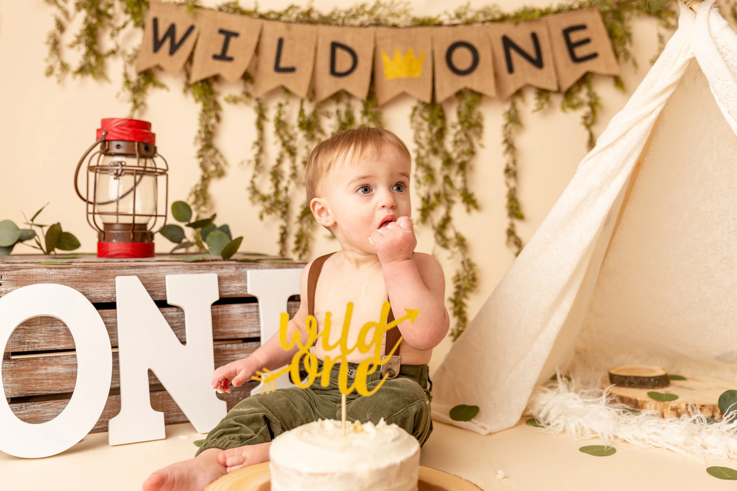 Cake Smash Sessions — Amber Krug Photography
