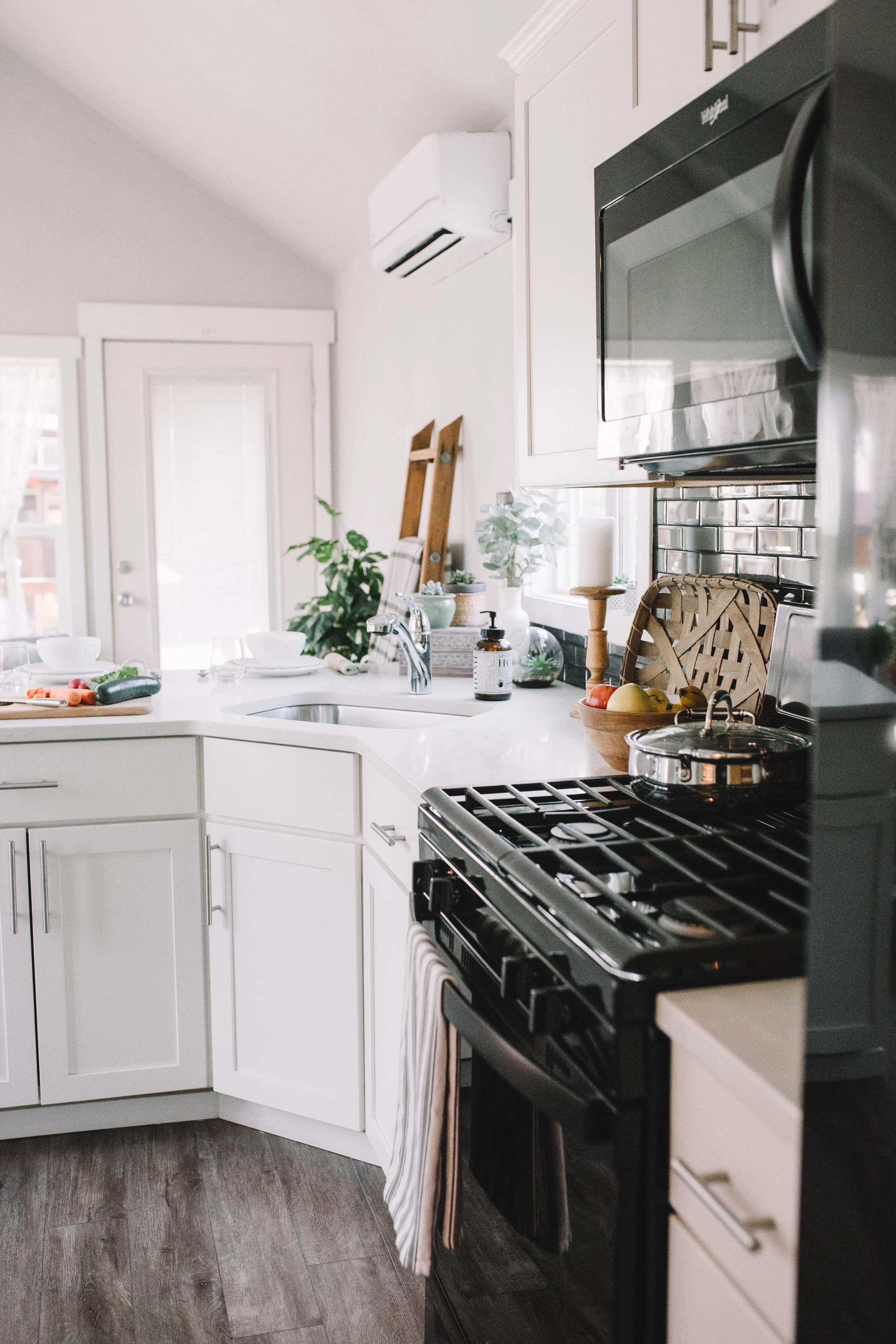Tiny Home 5 | Photos | Turney, OR | Hope Valley Resorts