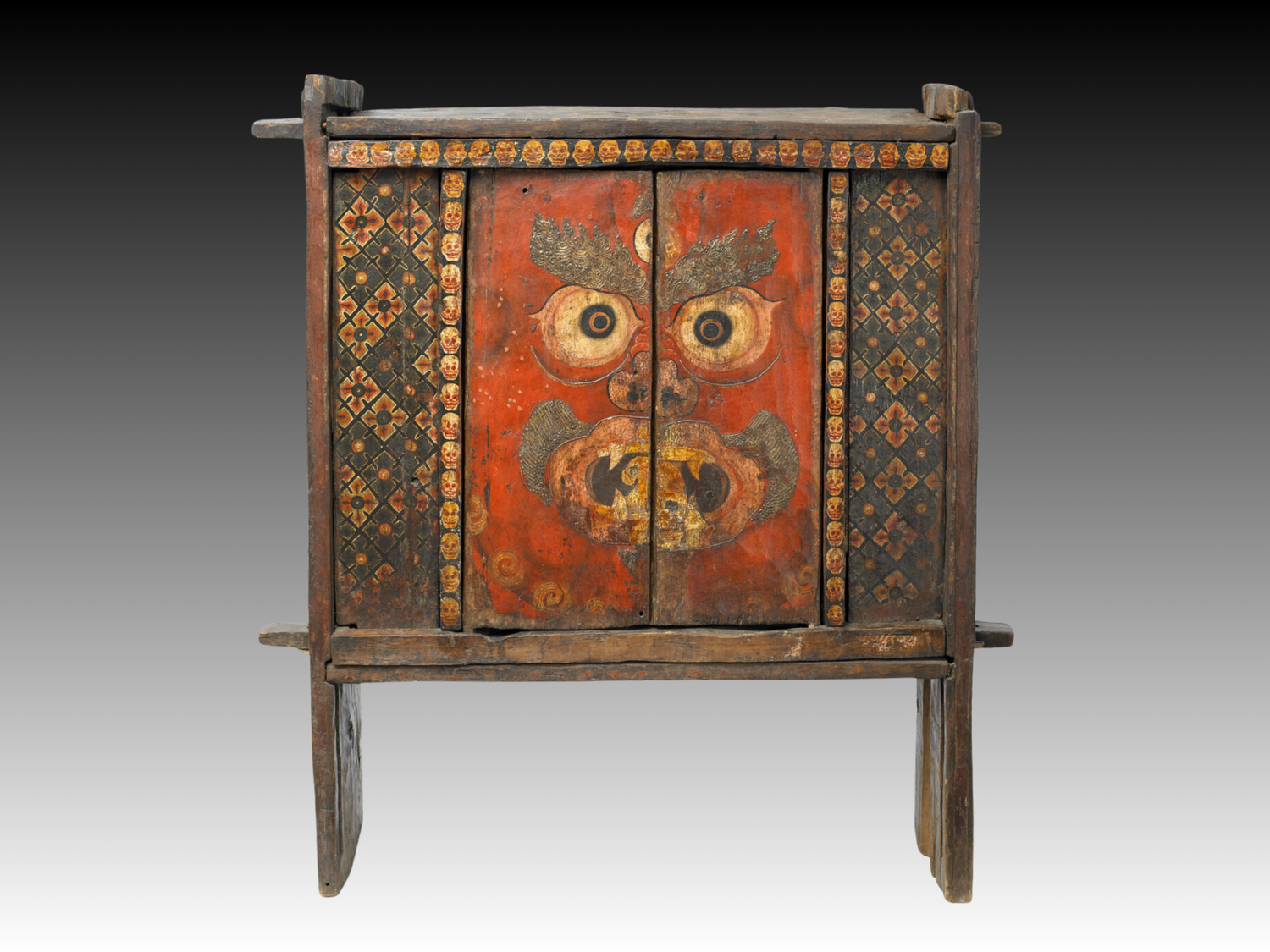 Rubin Museum Tibetan Buddhist Shrine Room at the Brooklyn Museum — Art ...