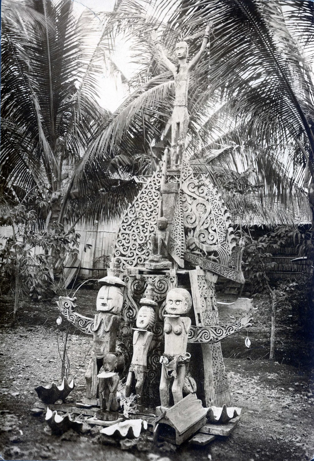 Resource Spotlight | “Tanimbar Maluku: The Unique Moluccan Photographs of Petrus Drabbe” by ...