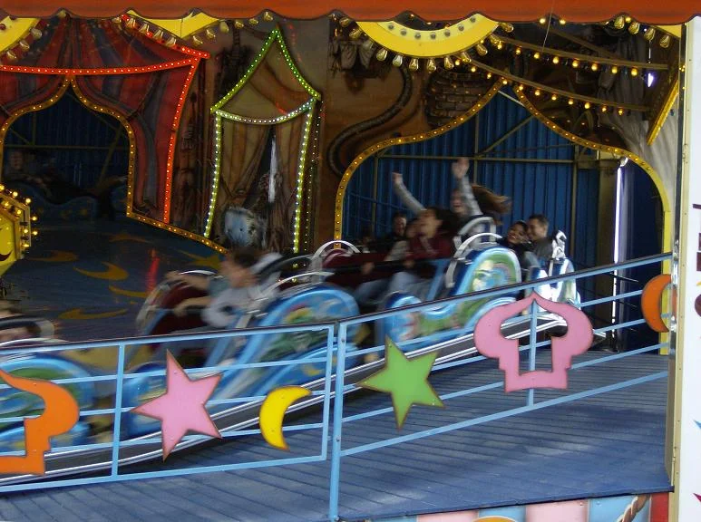 Magic Carpet Carnival Ride