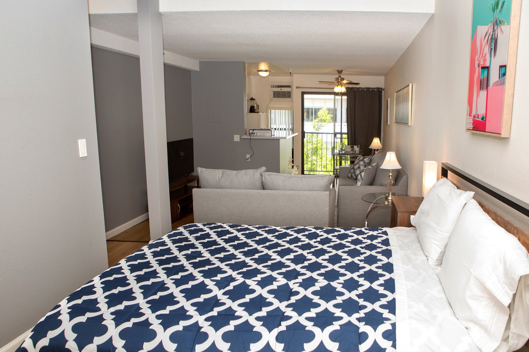Available units — Regency Manor