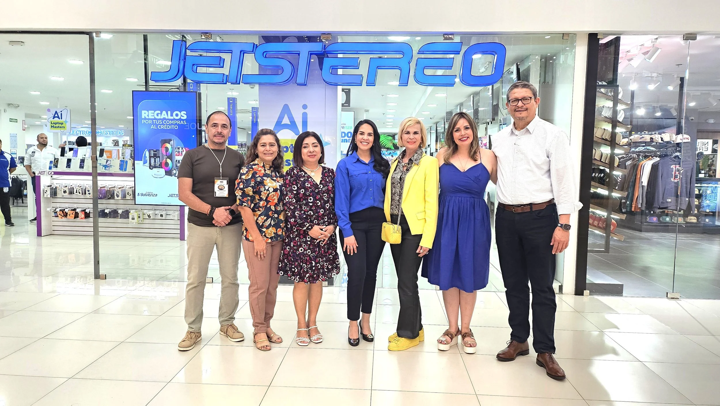 Jetstereo transforma su tienda en Megamall con innovación, tecnología ...