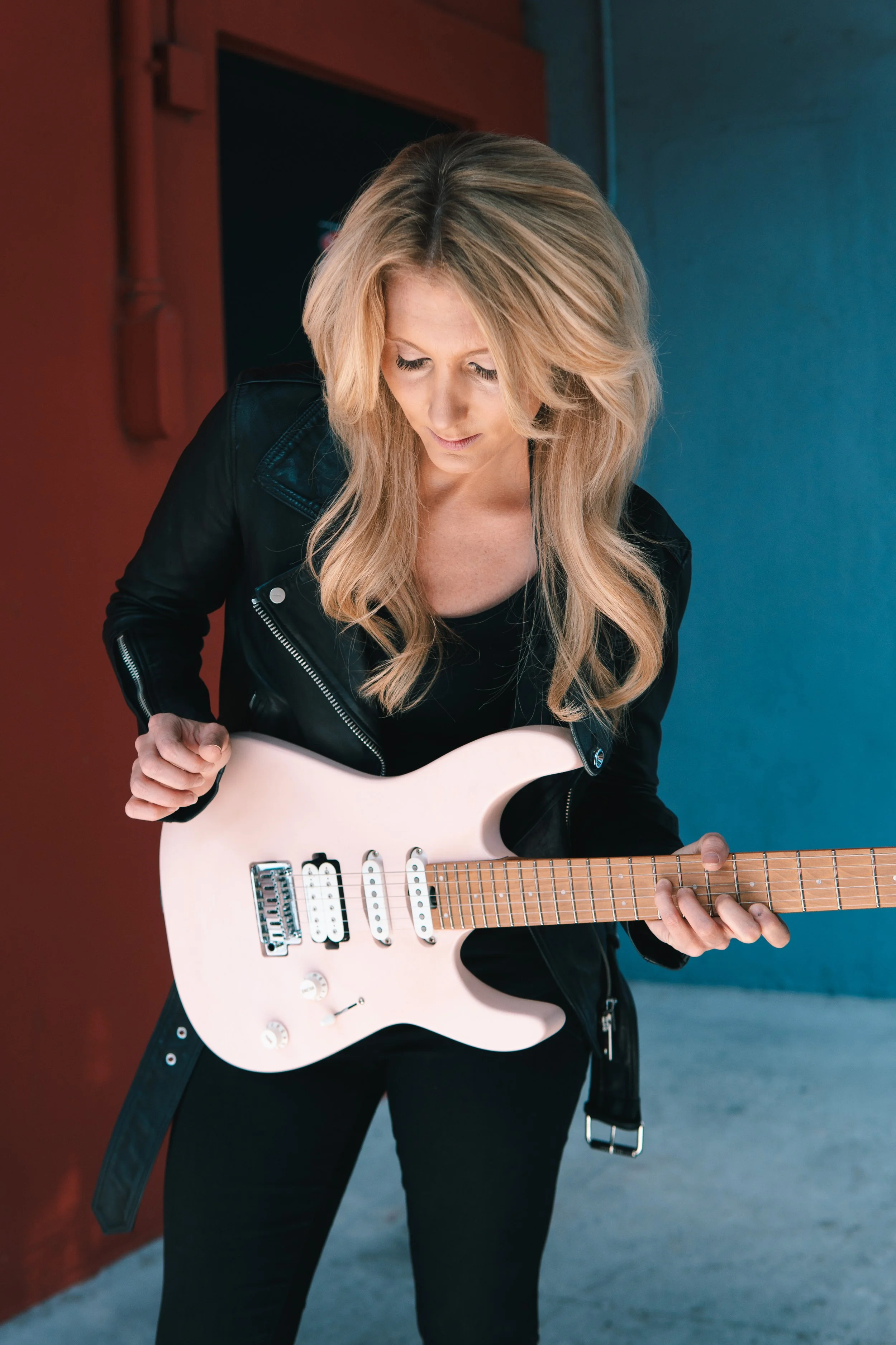 About — CAITLIN CAGGIANO