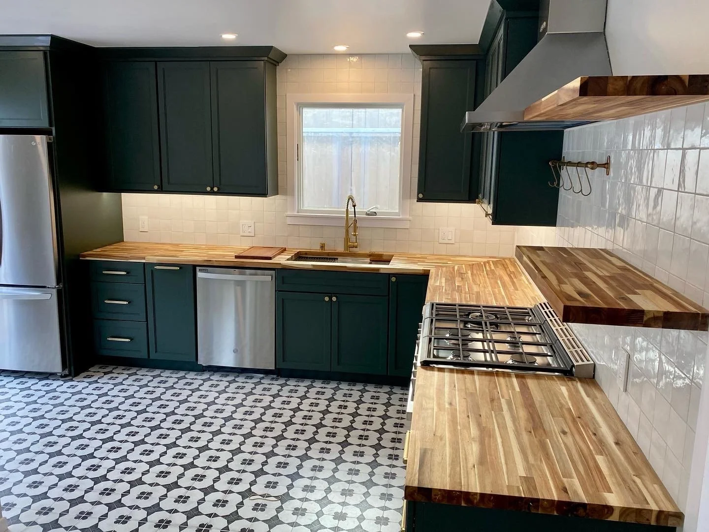 532 — Hurst Construction