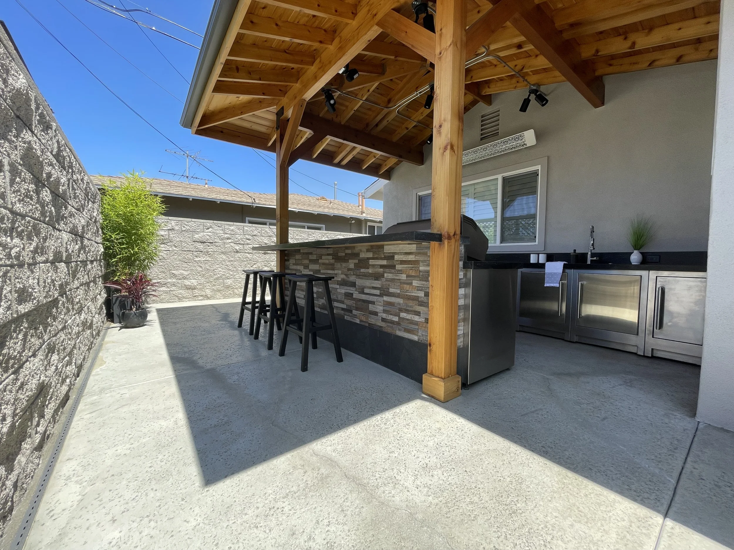 2103 — Hurst Construction