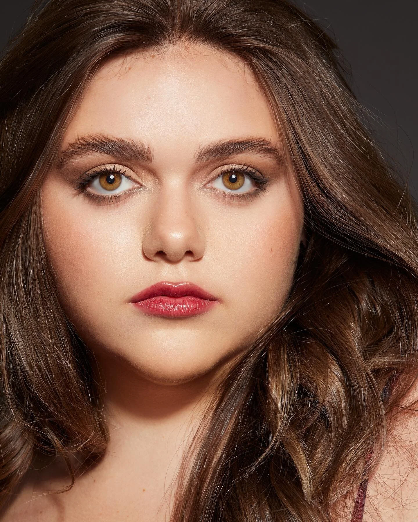 CHELSEA RHODES — Tamblyn Model Management