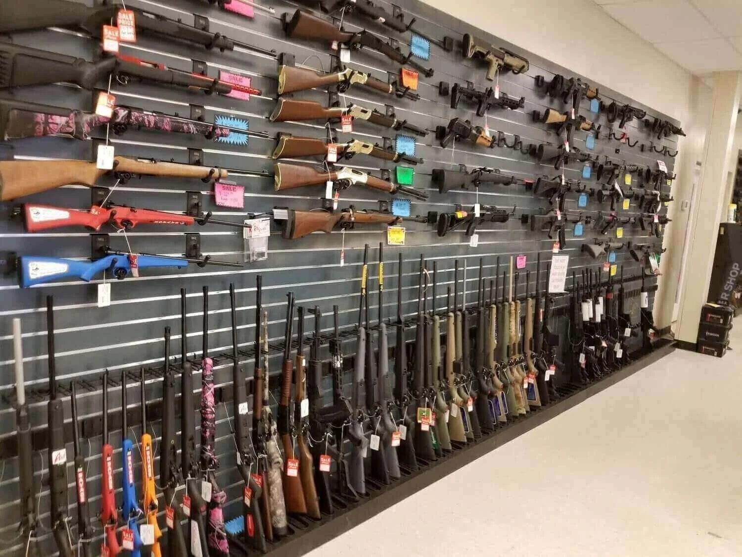 The gun shop - Pawn shop, gun store & trading post