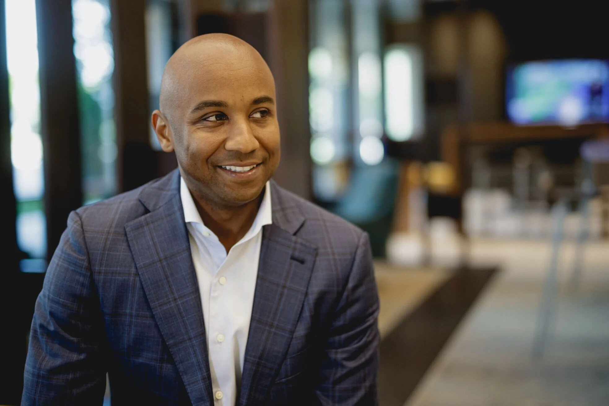 Donovan Bio — D.A. Everett