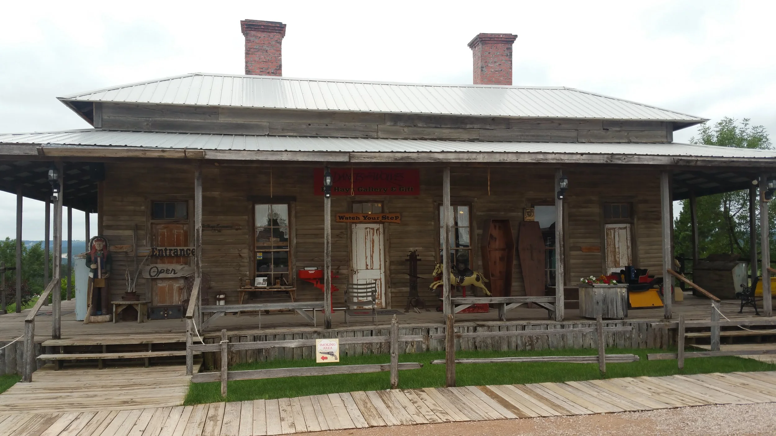 Fort Hayes Chuckwagon Show — Black Hills Hiking, Biking, and More