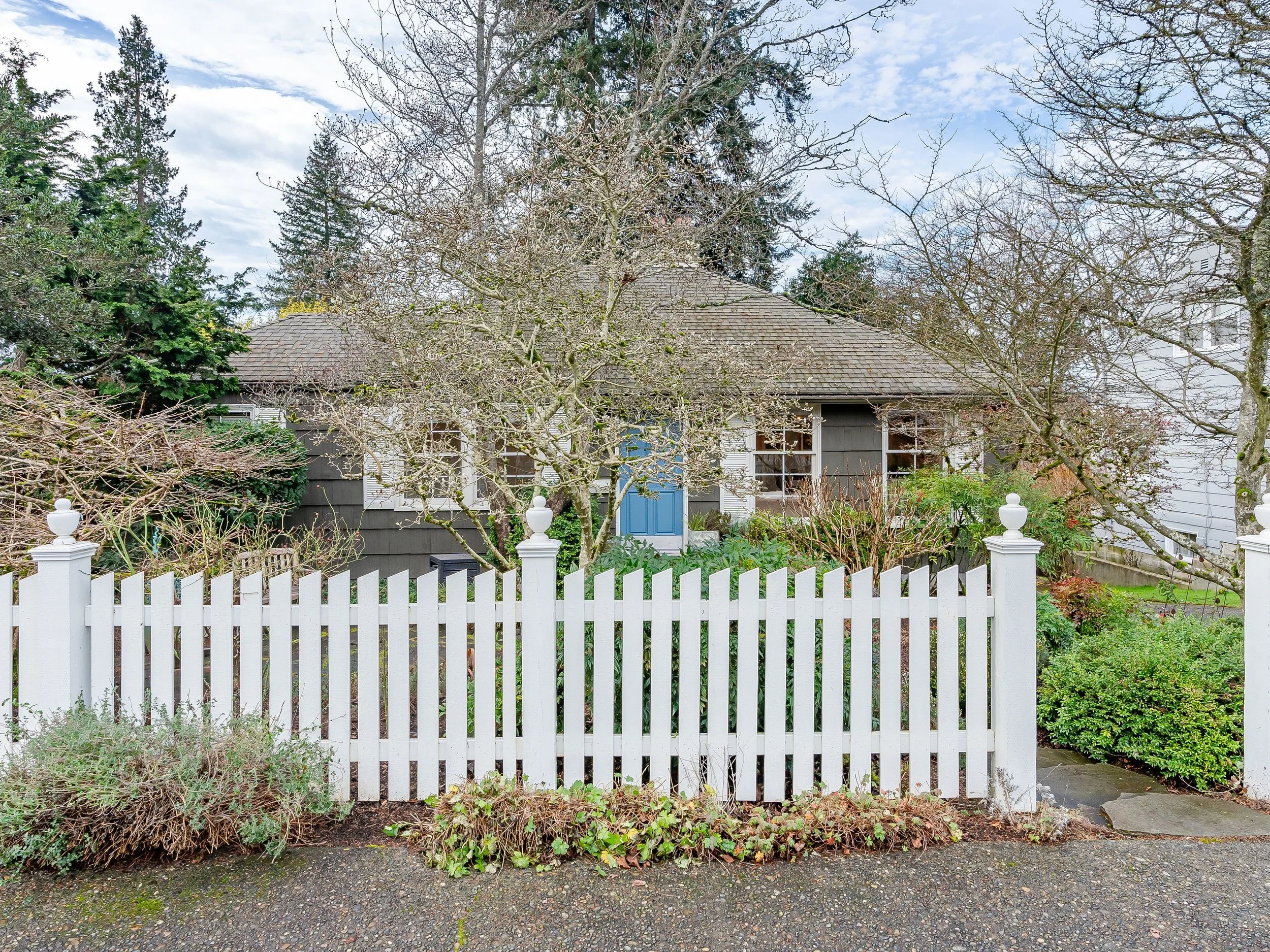 Active Properties — Neda Perrina