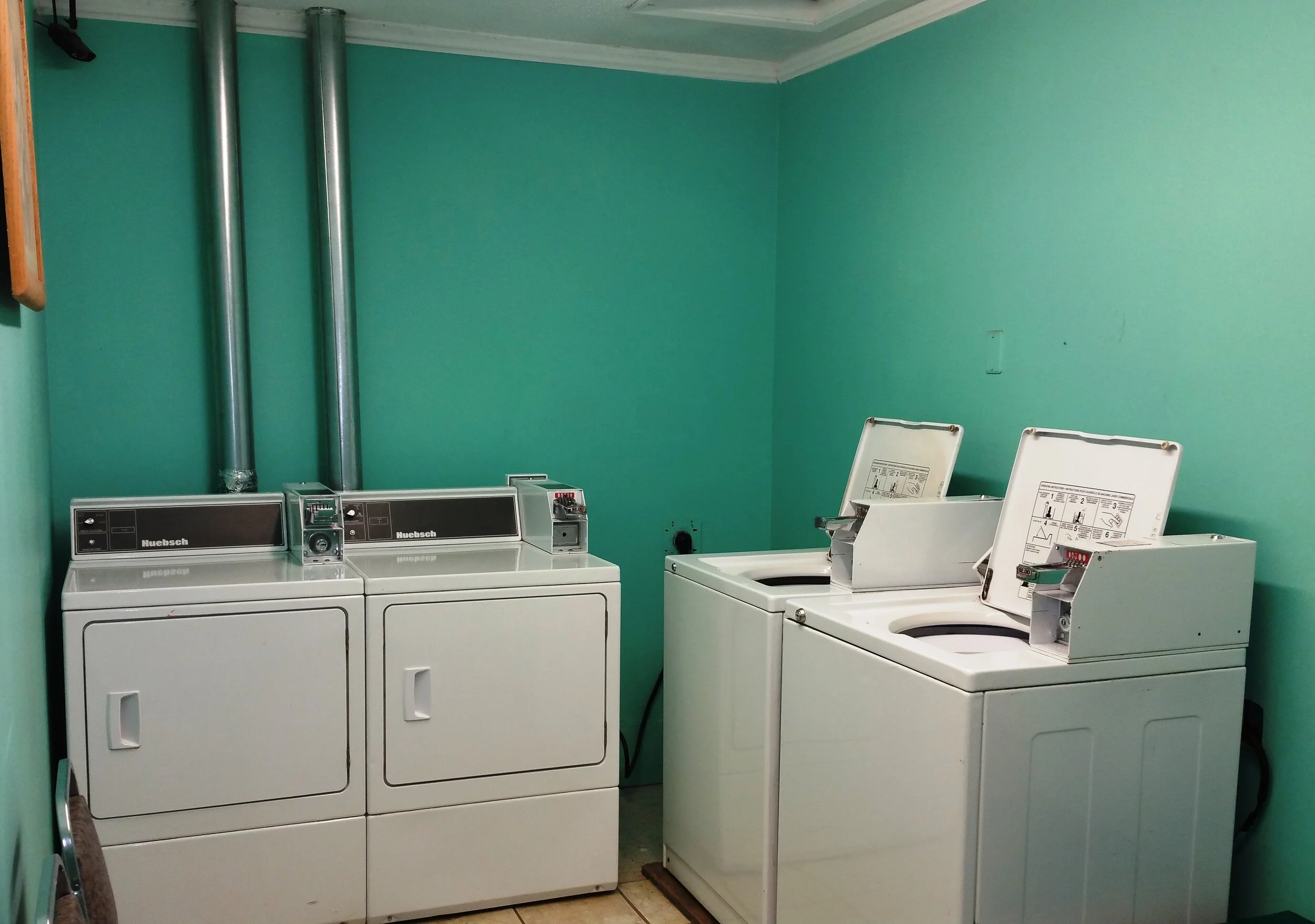 Amenities — Canadian Motor Inn