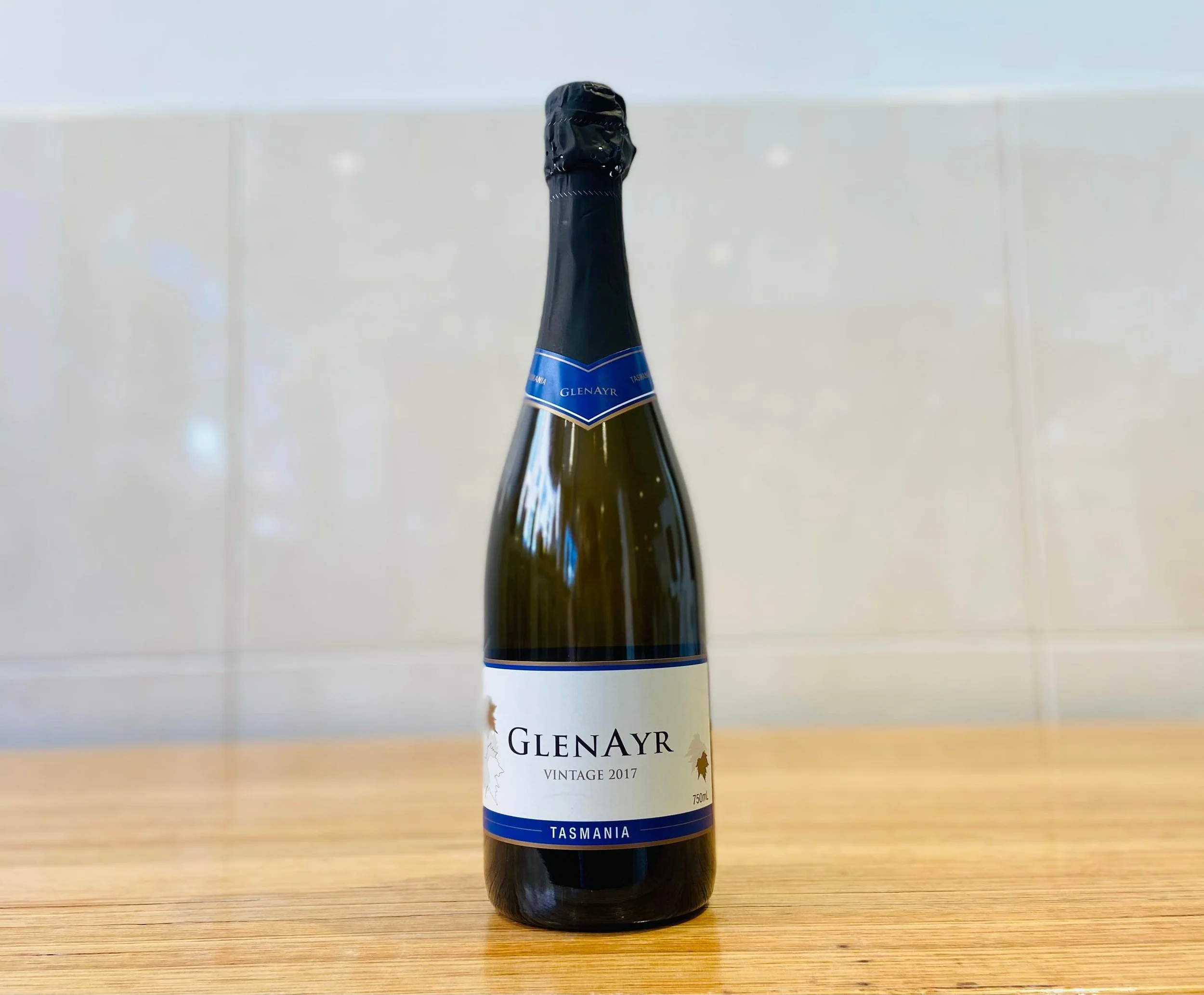 Tasmanian Sparkling — Cool Wine