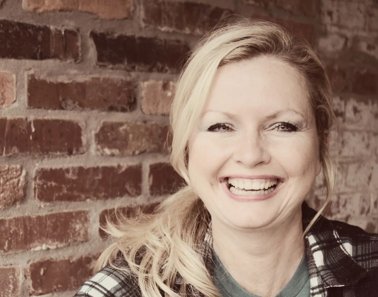 Singer and Songwriter — Lisa Hentrich