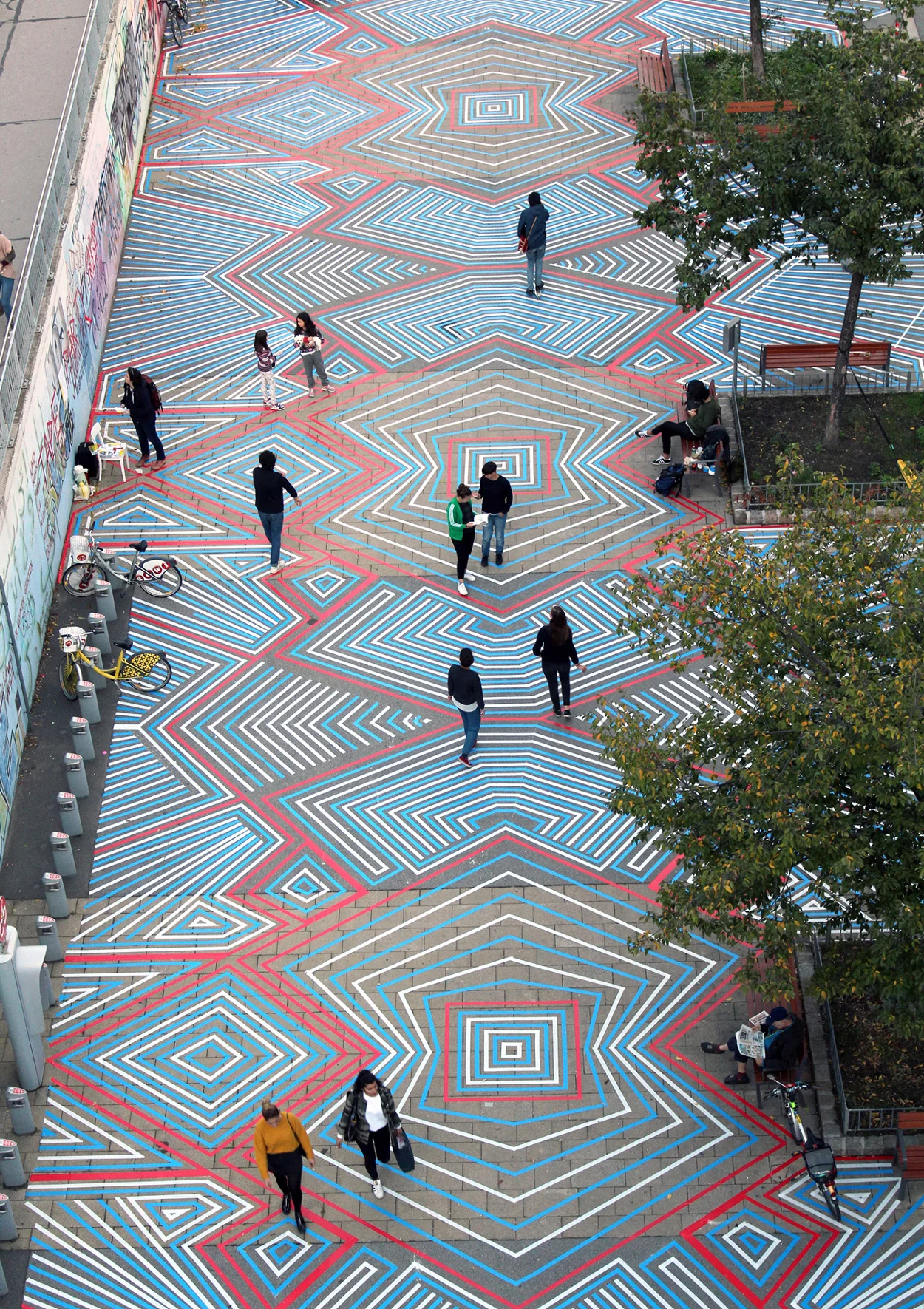 Drawing Public Space — ECÒL
