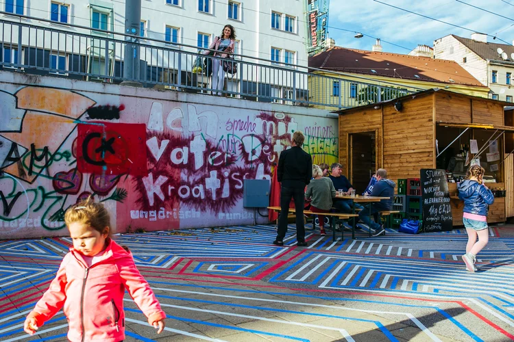Drawing Public Space — ECÒL