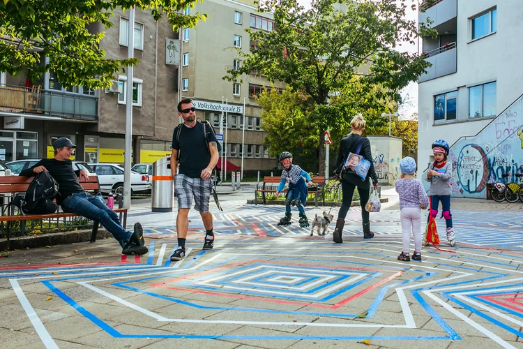 Drawing Public Space — ECÒL