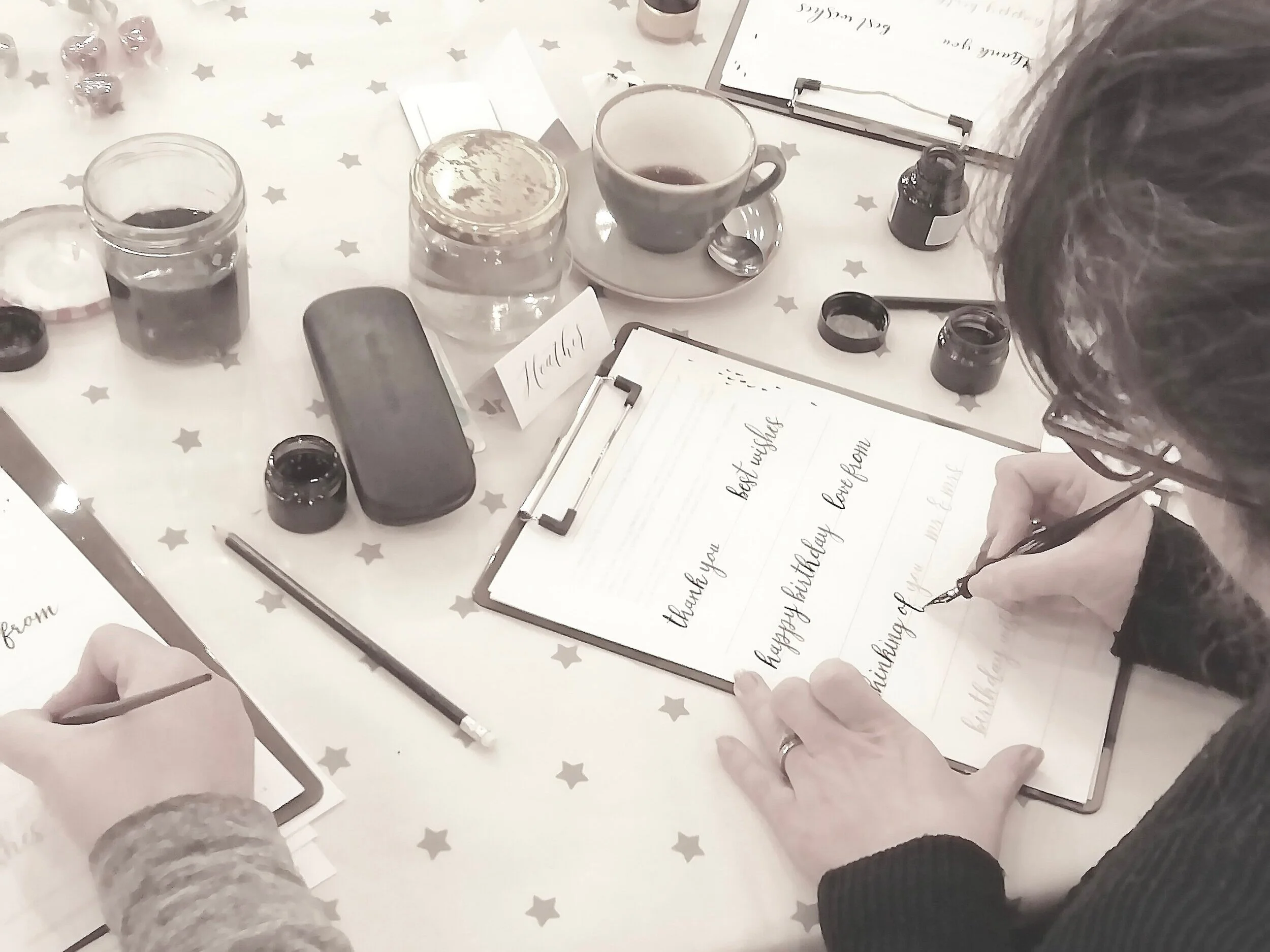 Learn How to Write the Modern Calligraphy Alphabet — Mirabelle Makery