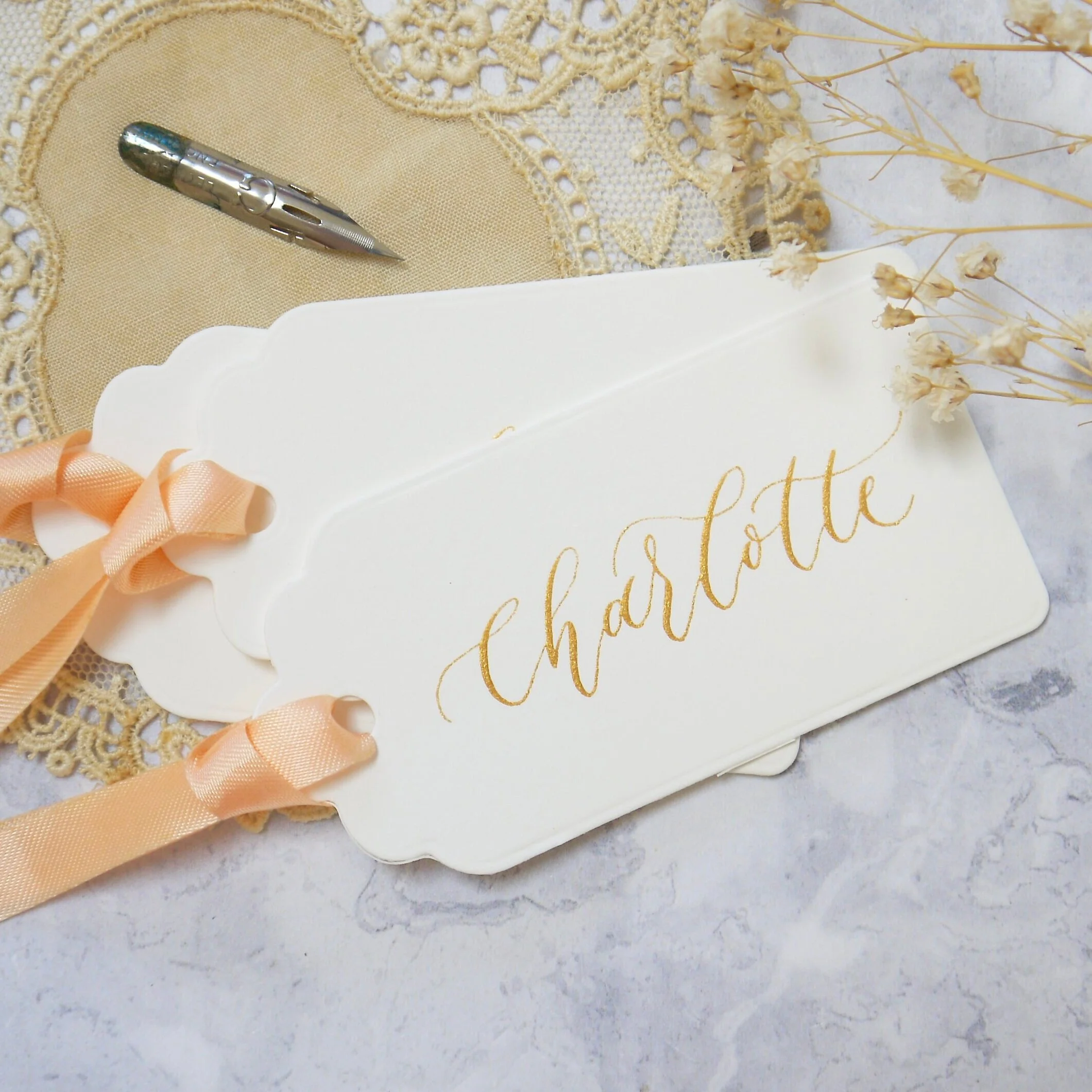 Round Calligraphy Gift Tags – Personalised Favour or Name Tags ...