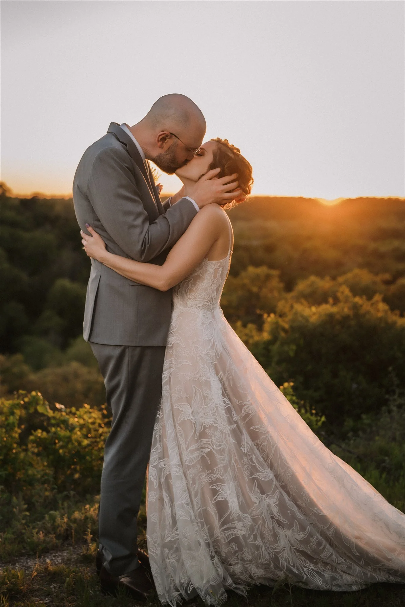Garden Wedding full of Spring Colors and Pastel Blooms - Spring Hill ...