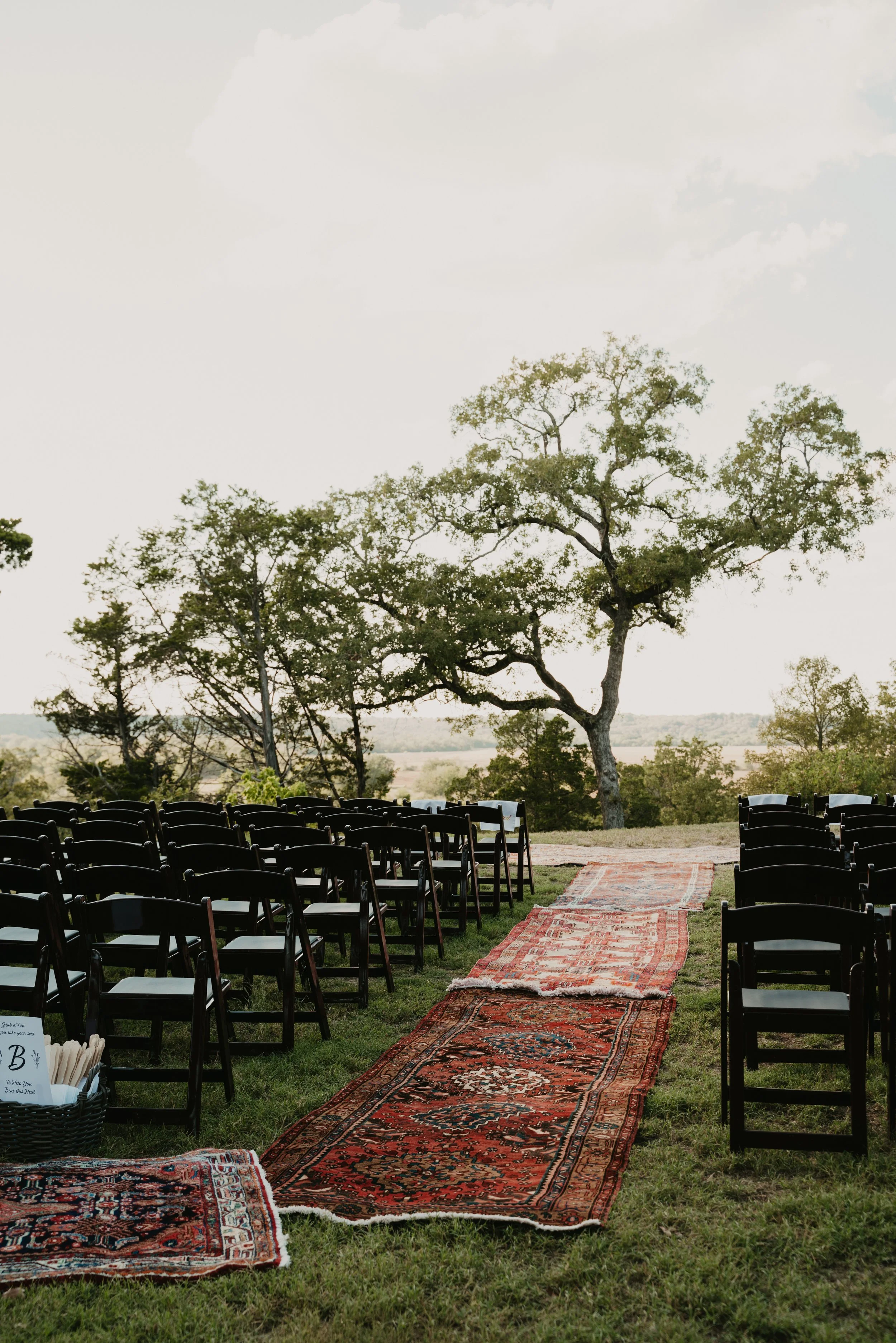 September Wedding with Champagne and whites: Shiraz Garden, Bastrop, TX ...