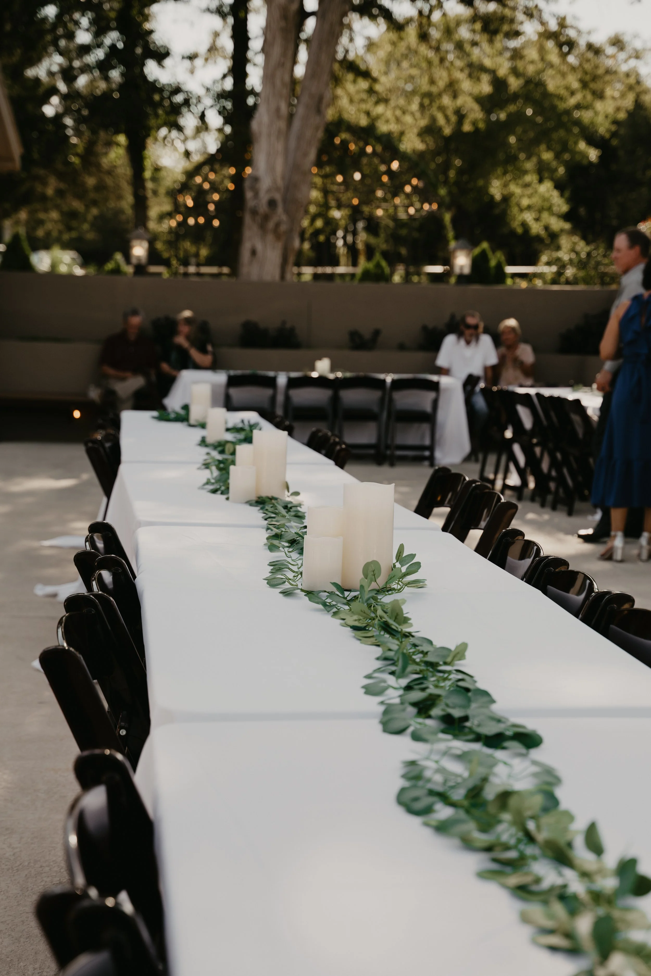 September Wedding with Champagne and whites: Shiraz Garden, Bastrop, TX ...