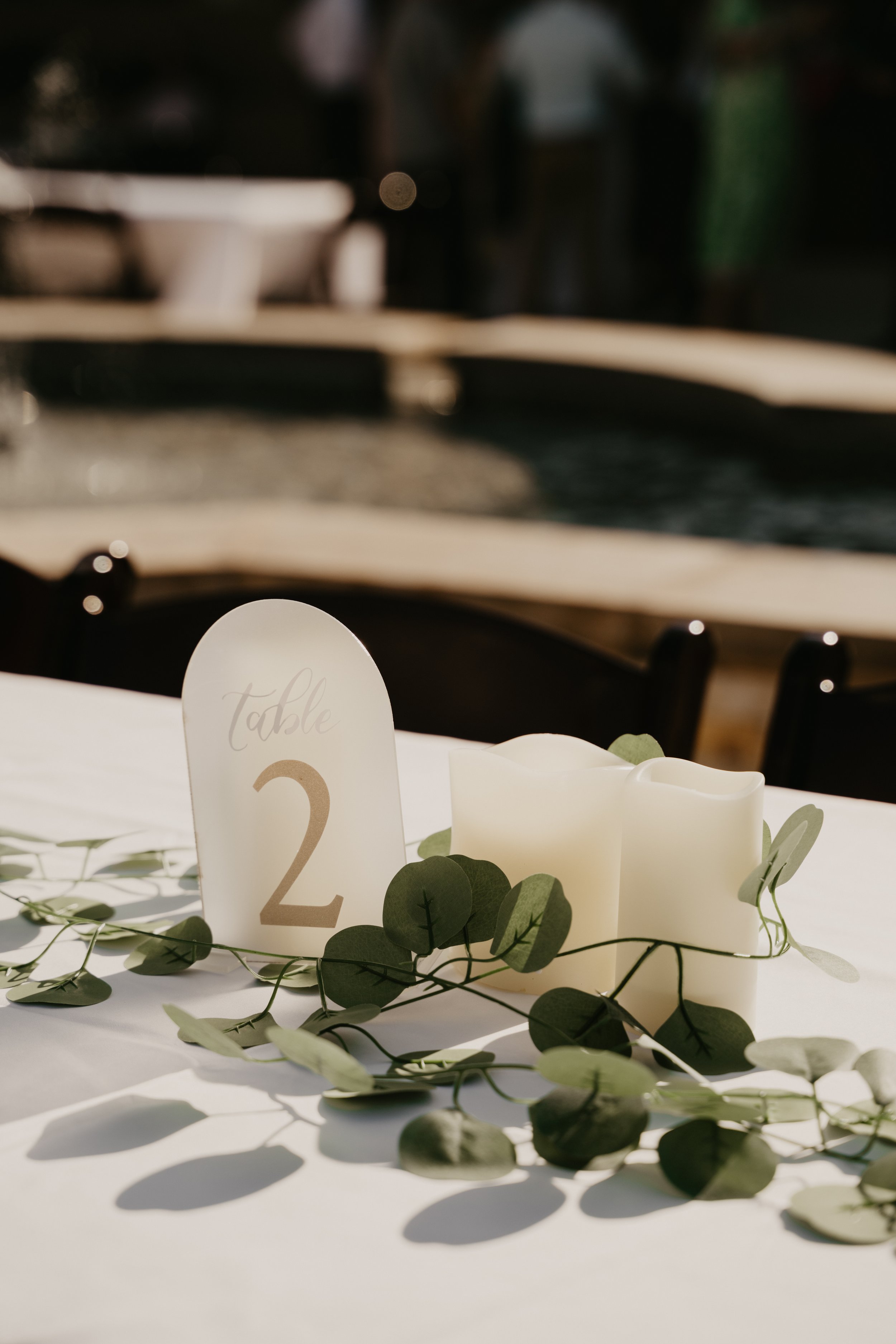 September Wedding with Champagne and whites: Shiraz Garden, Bastrop, TX ...