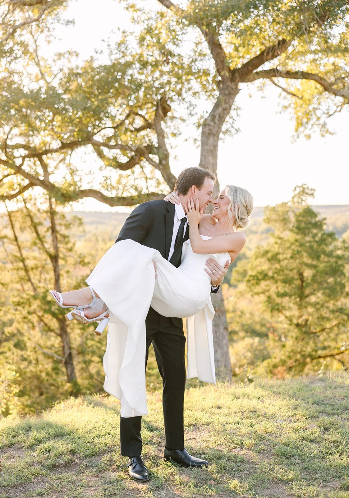 Shiraz Garden: Outdoor Wedding Venues Austin