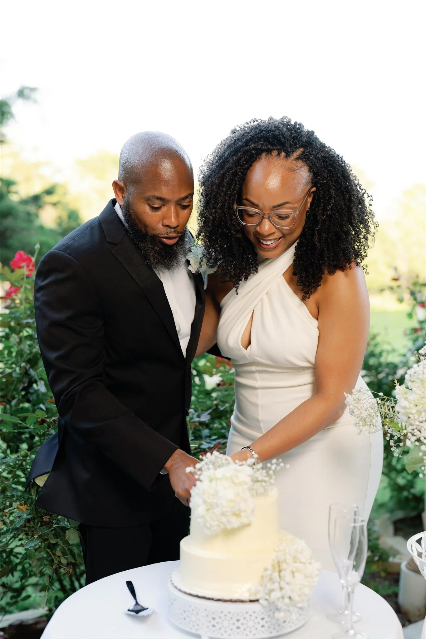 Eloping in Austin with Epic Photos: Why Shiraz Garden is Perfect for ...